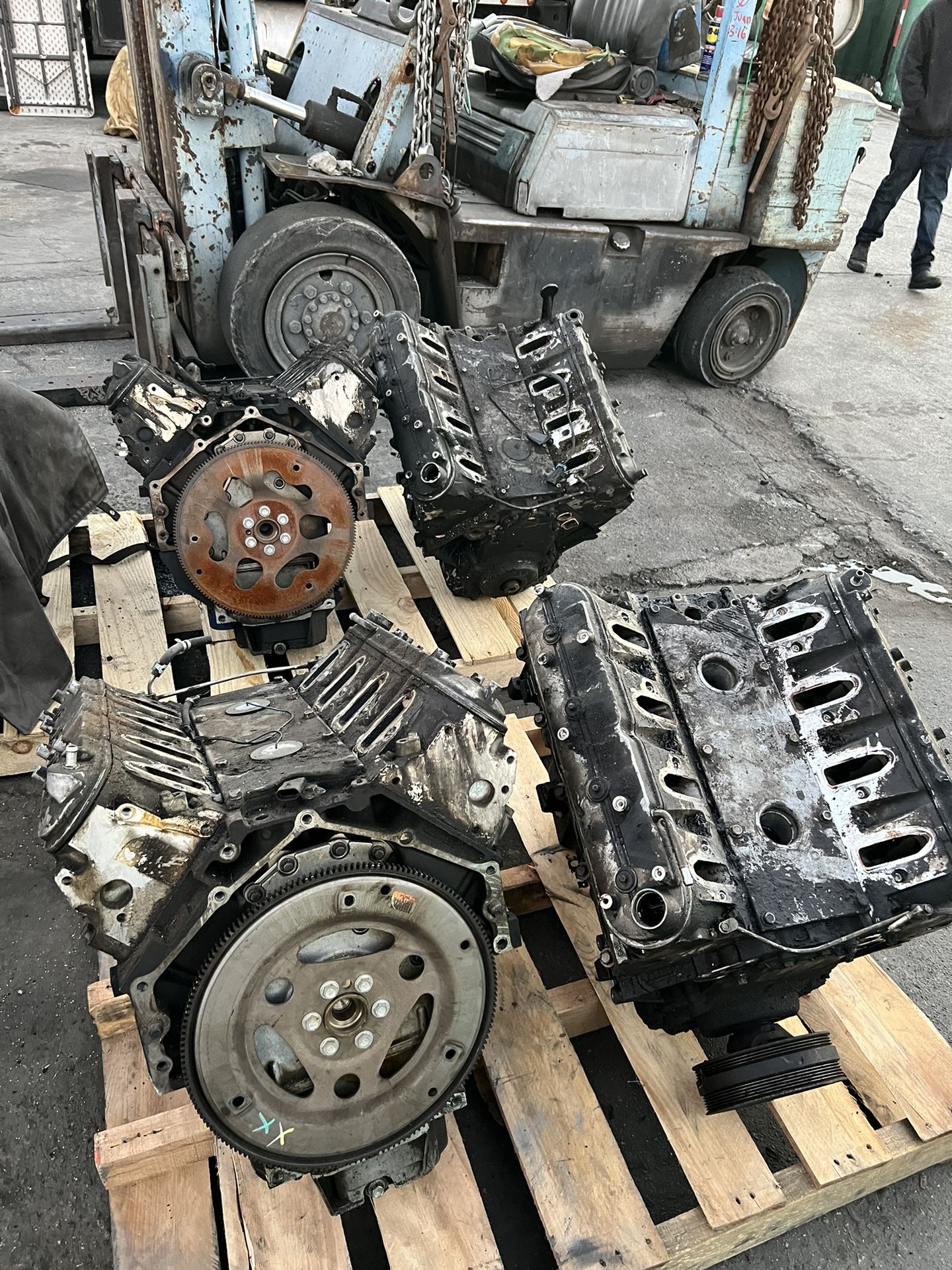 5.3 Ls LM7 Engine Cores To Rebuild for Sale in Monterey Park, CA - OfferUp