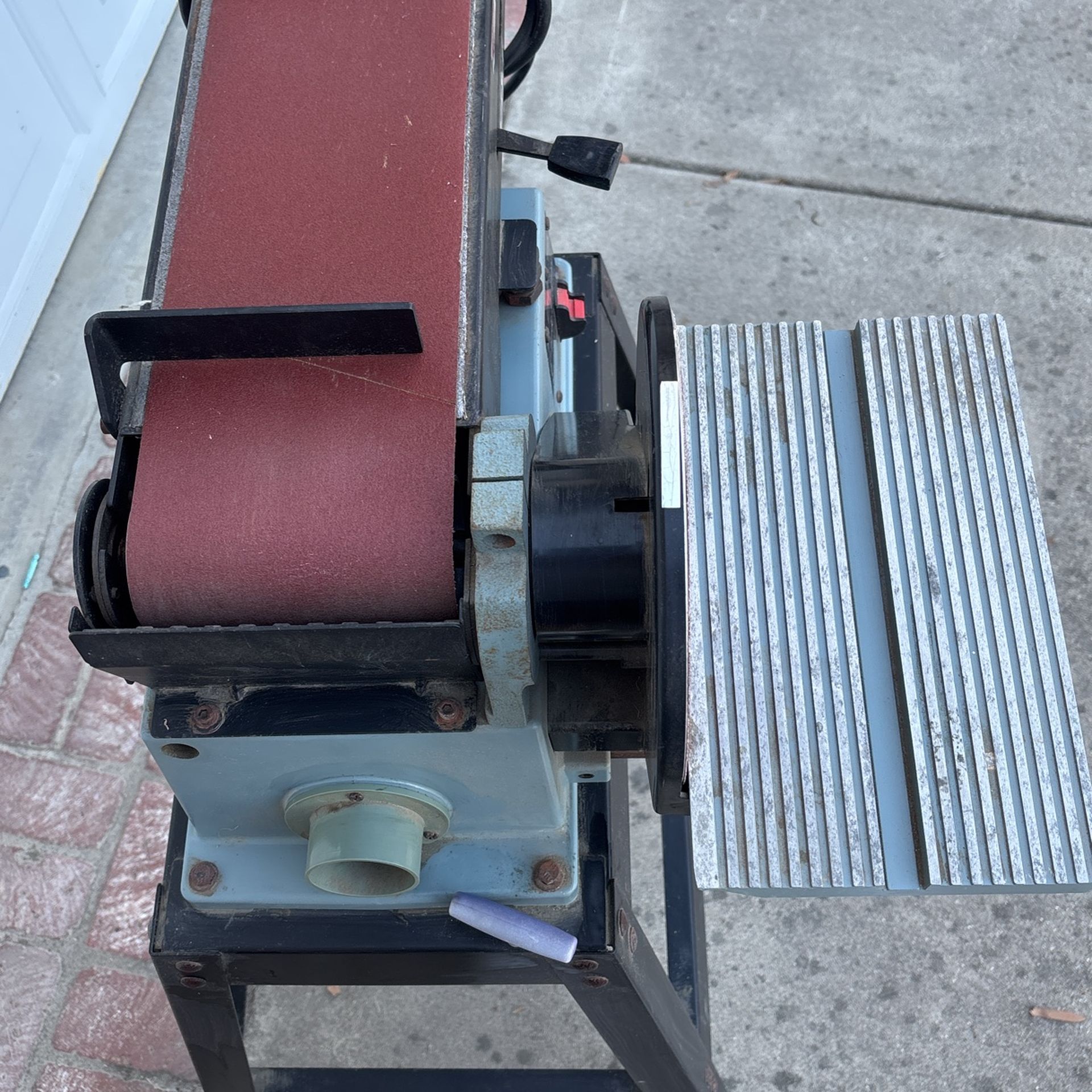 Delta 6in. / 9in. Belt Disc Sander Model 31-695 for Sale in Chino, CA ...