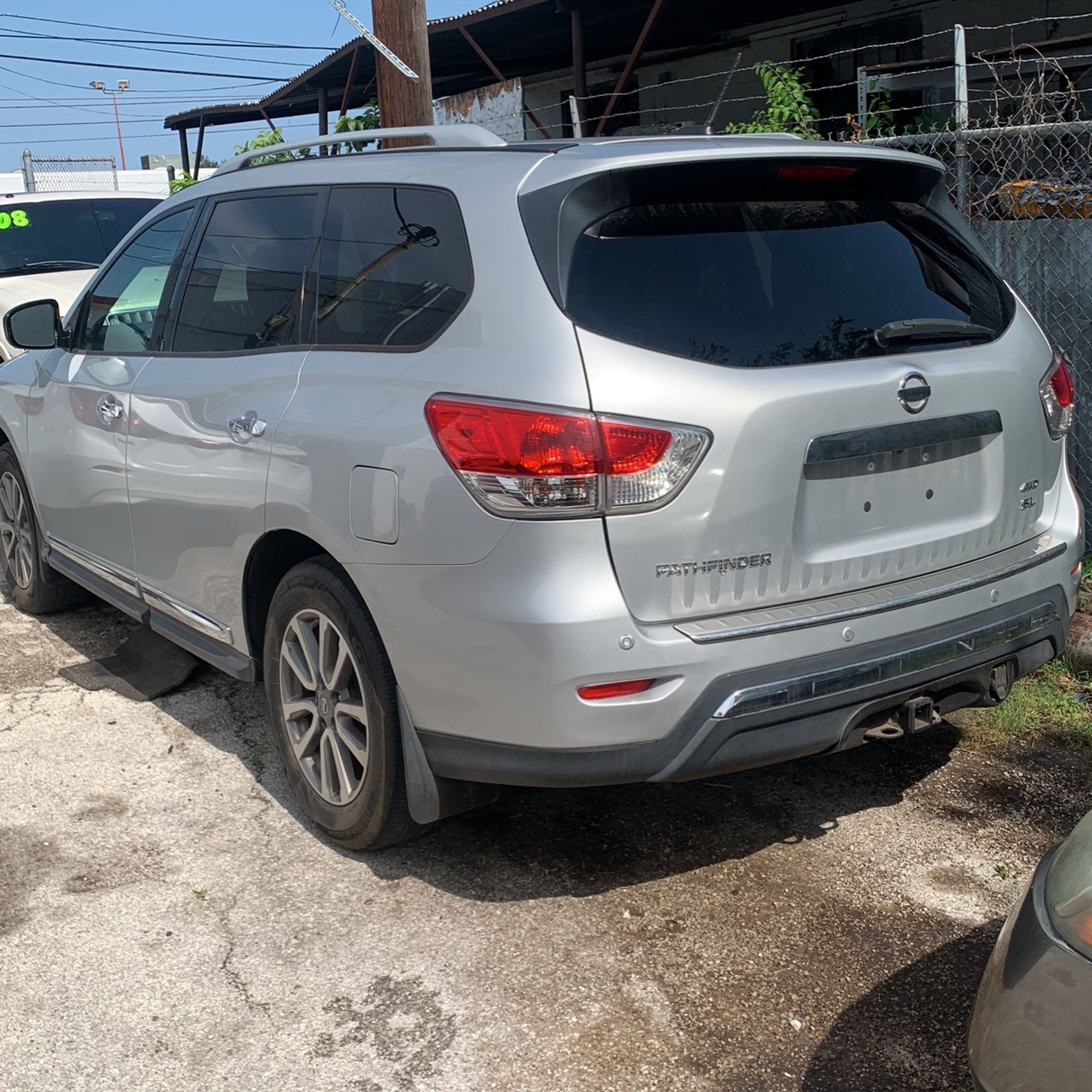 2015 Nissan Pathfinder for Sale in San Antonio, TX - OfferUp
