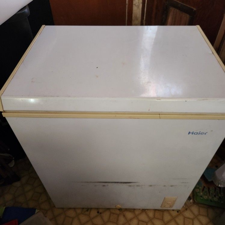 Chest Deep Freezer for Sale in Stanfield, AZ - OfferUp