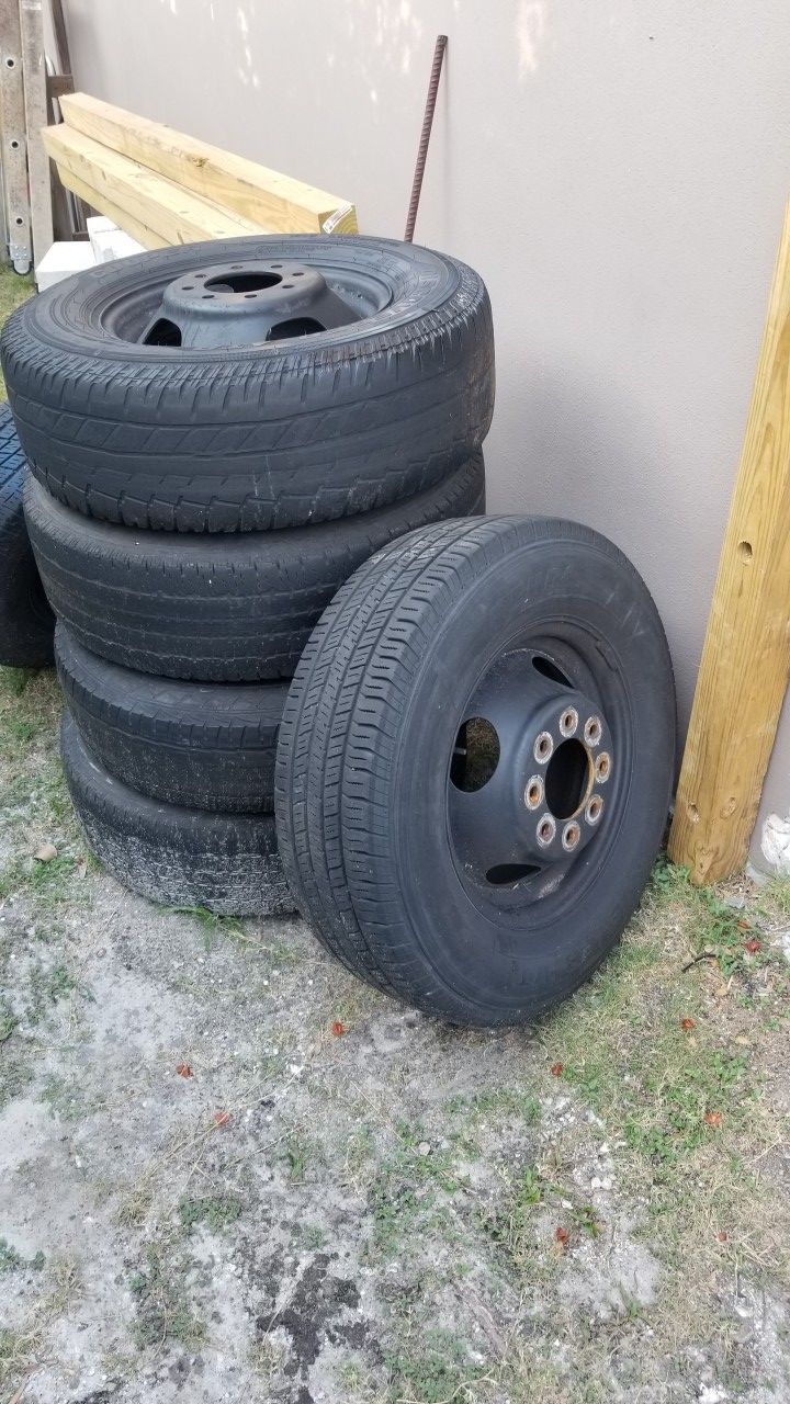 88-98 chevy dually 16 inch wheels for Sale in Miami, FL - OfferUp