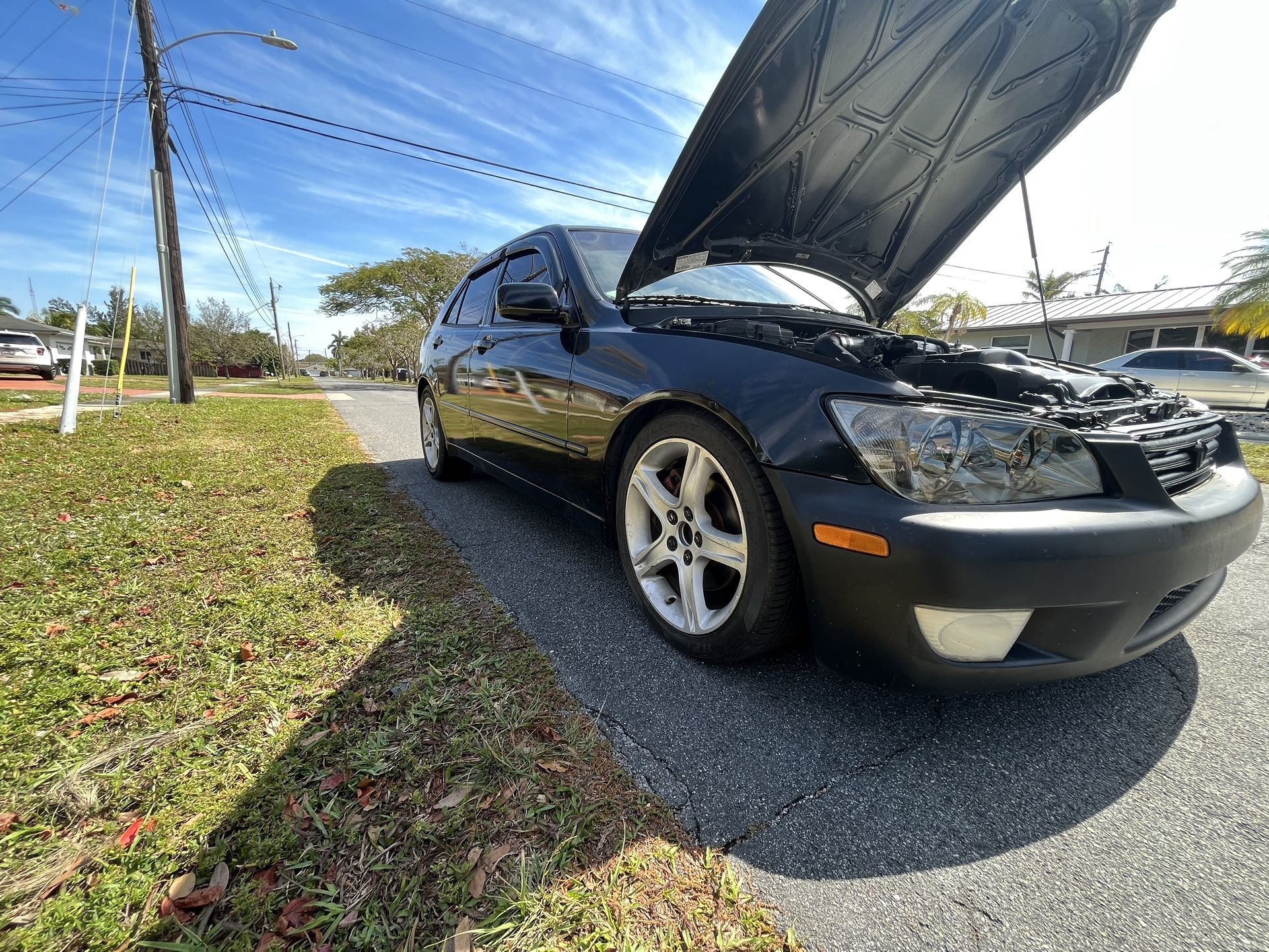 2001 Lexus Is 300 for Sale in Fort Lauderdale, FL - OfferUp