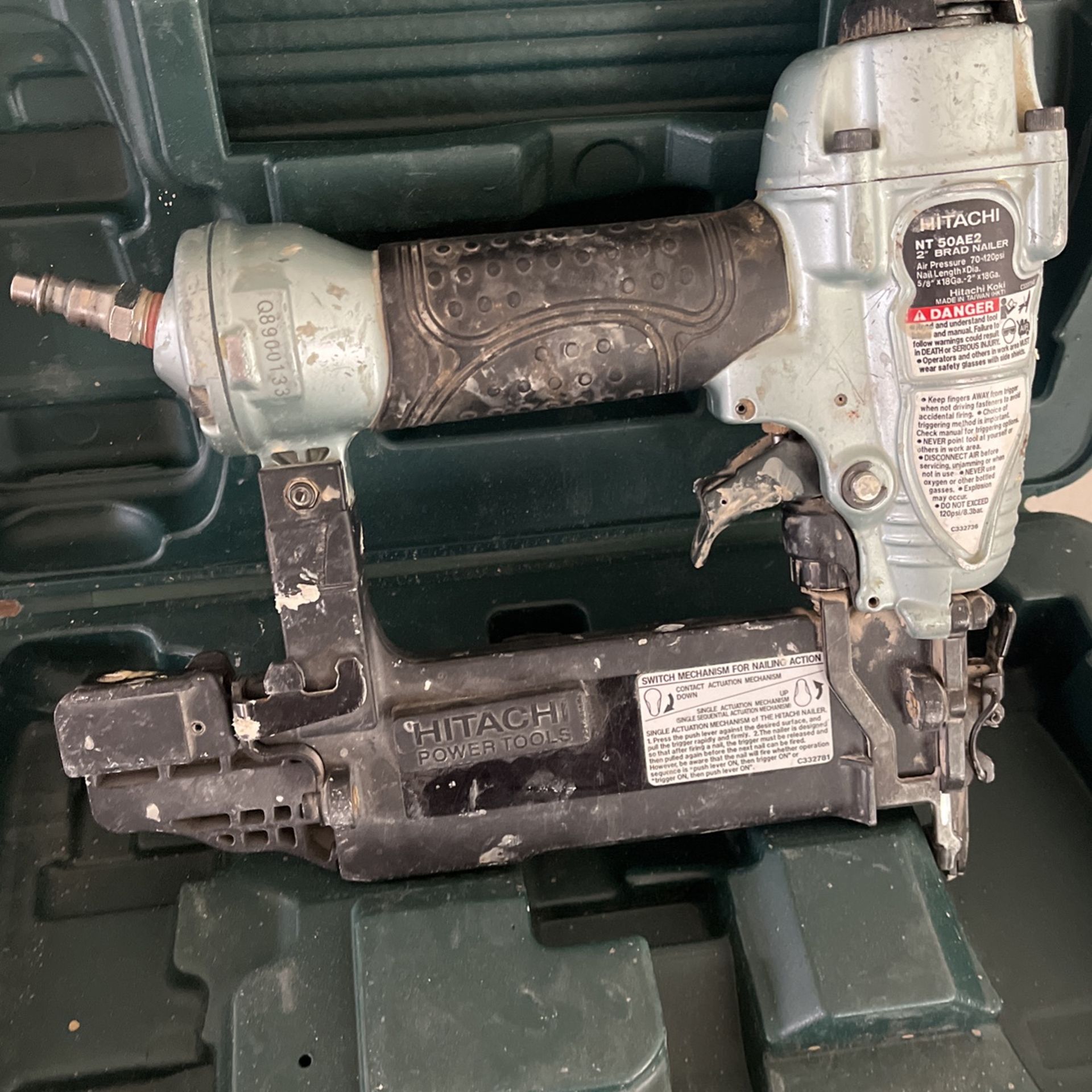 Hitachi NT50AE2 18-Gauge 5/8-Inch to 2-Inch Brad Nailer for Sale in ...