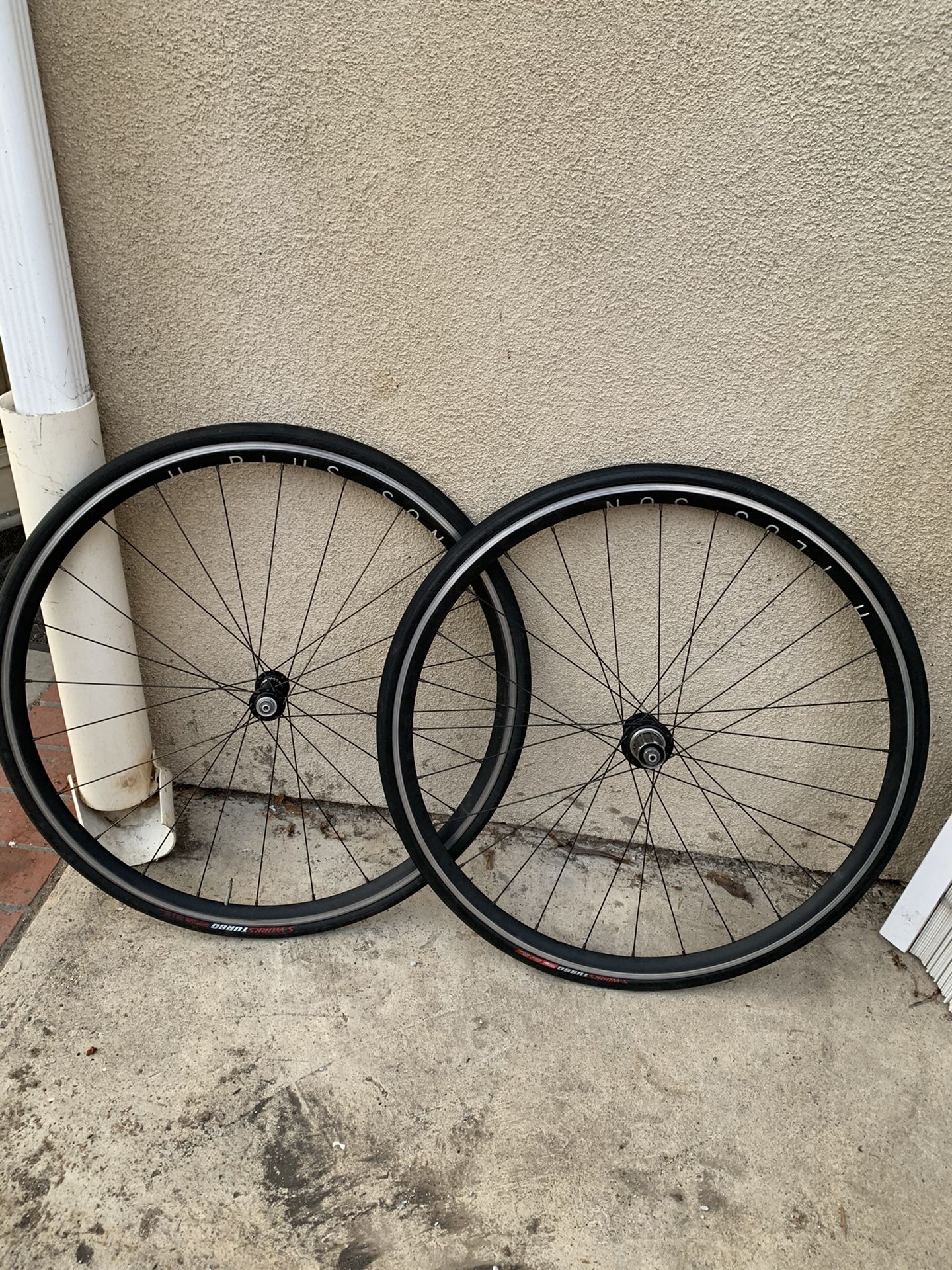 hed gt3 tri spoke tubular set for Sale in Carson, CA - OfferUp