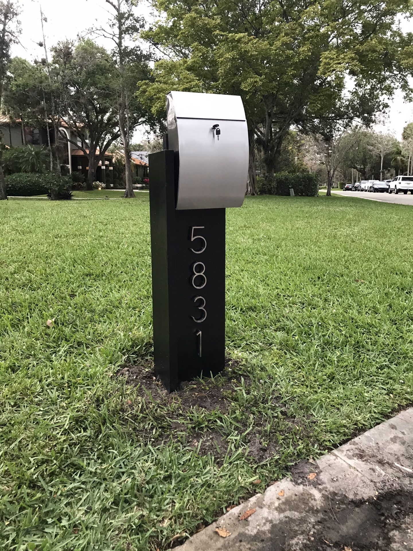 Modern mailbox for Sale in Miami, FL - OfferUp