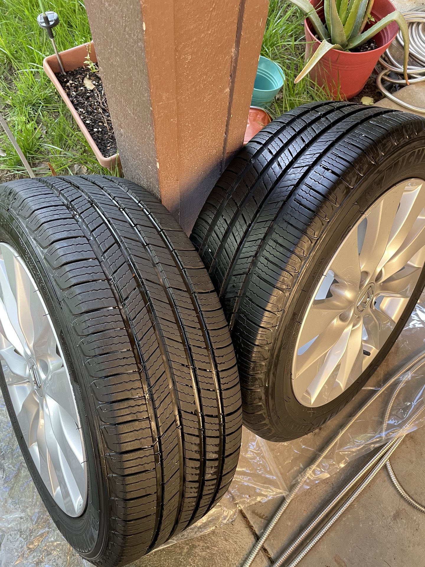 215/55/R17 Tires With Rims Michelin for Sale in Fresno, CA - OfferUp