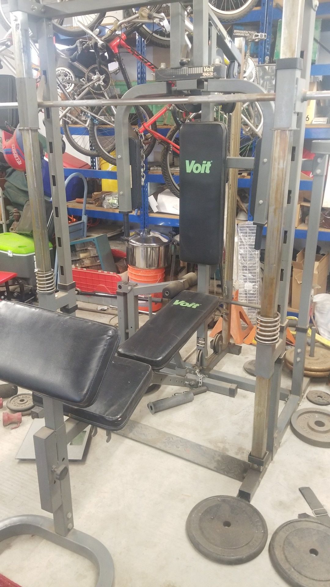 Weight lifting gym equipment with weight plates health and fitness Voit ...