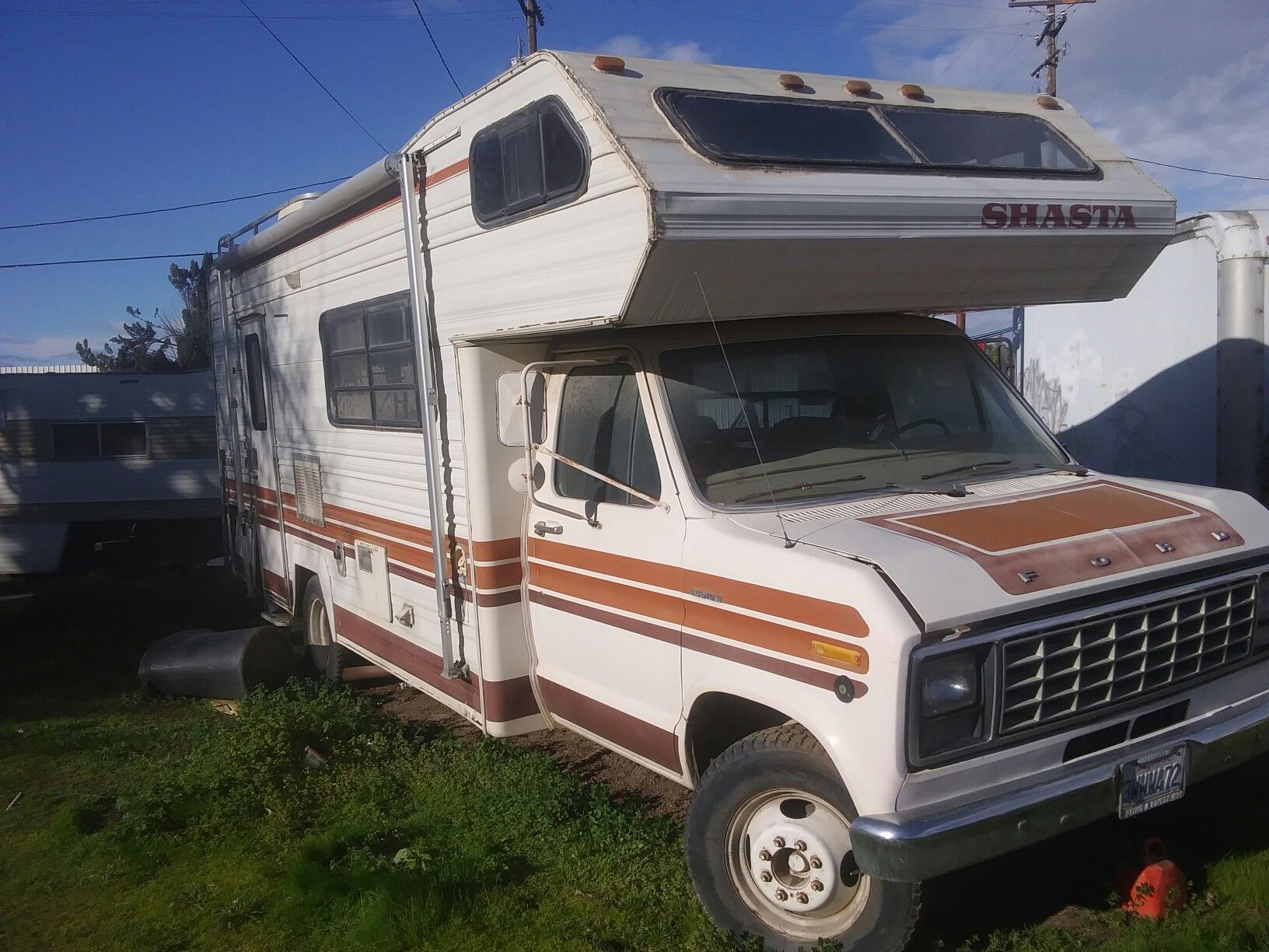 FORD SHASTA MINI MOTORHOME for Sale in Fresno, CA - OfferUp