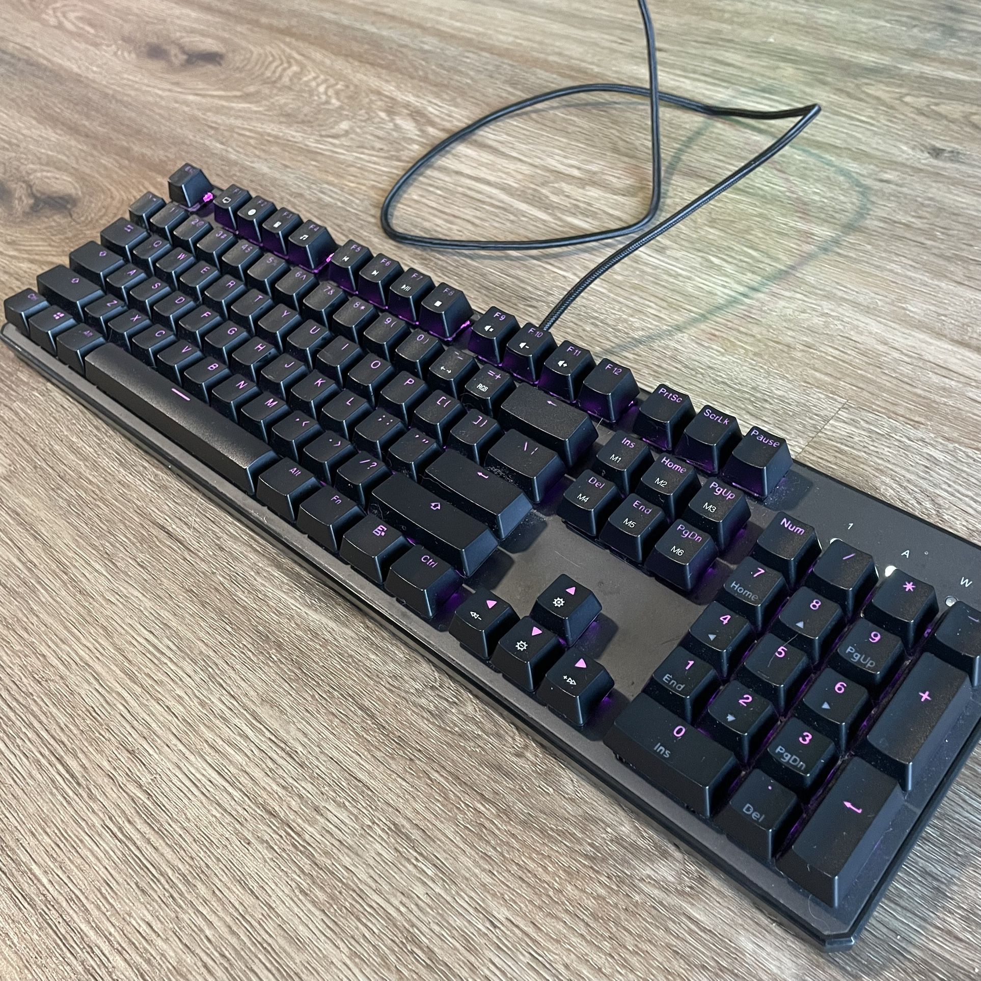 Tecware Phantom RGB Mechanical 104 Key Keyboard for Sale in Seattle, WA ...