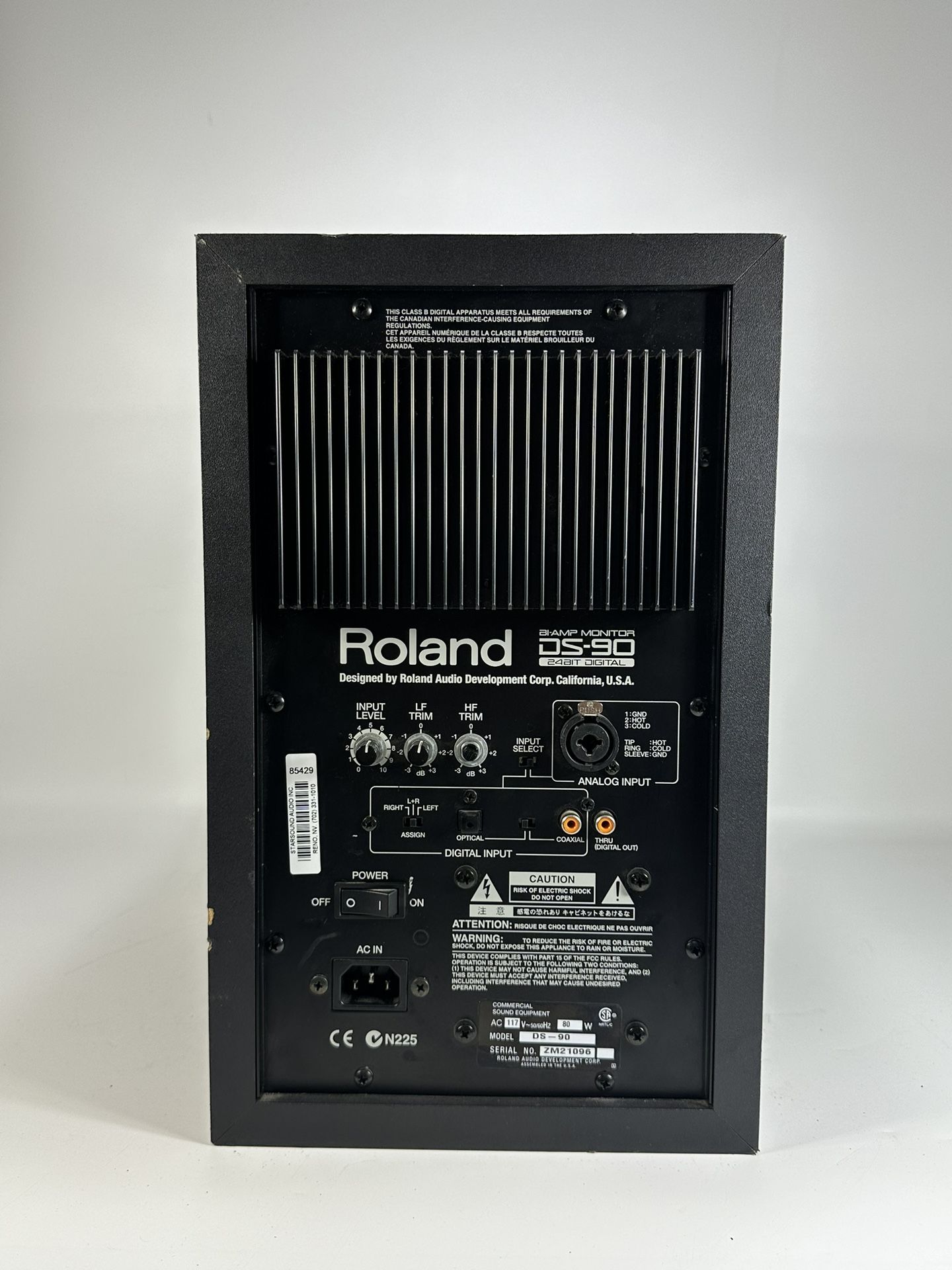 Roland DS-90 ~ Pair of 24Bit Digital Bi-Amp Monitors ~ READ DESCRIPTION ...