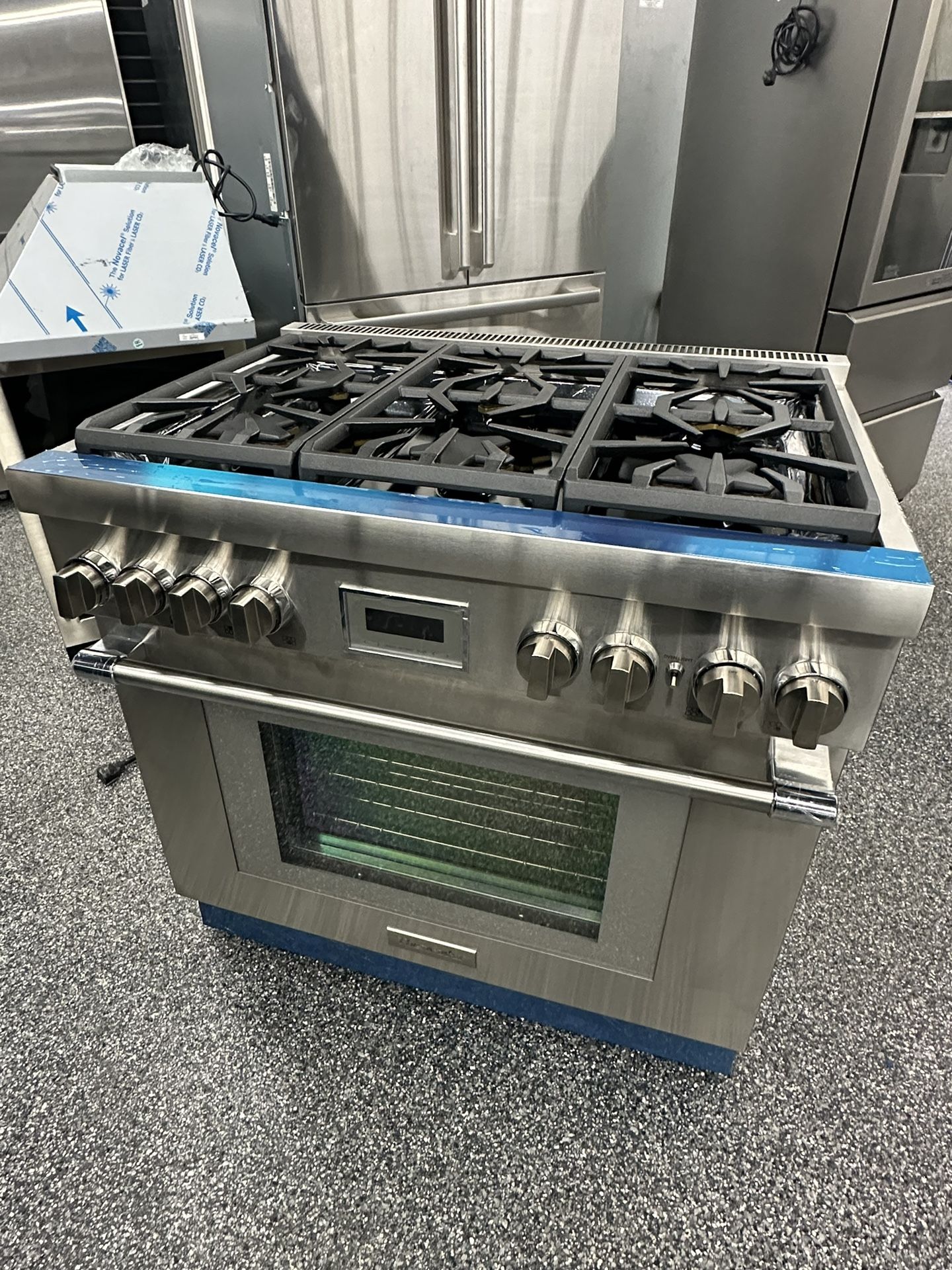 Thermador Pro Harmony 36” Wide Freestanding Gas Range - Stainless Steel ...