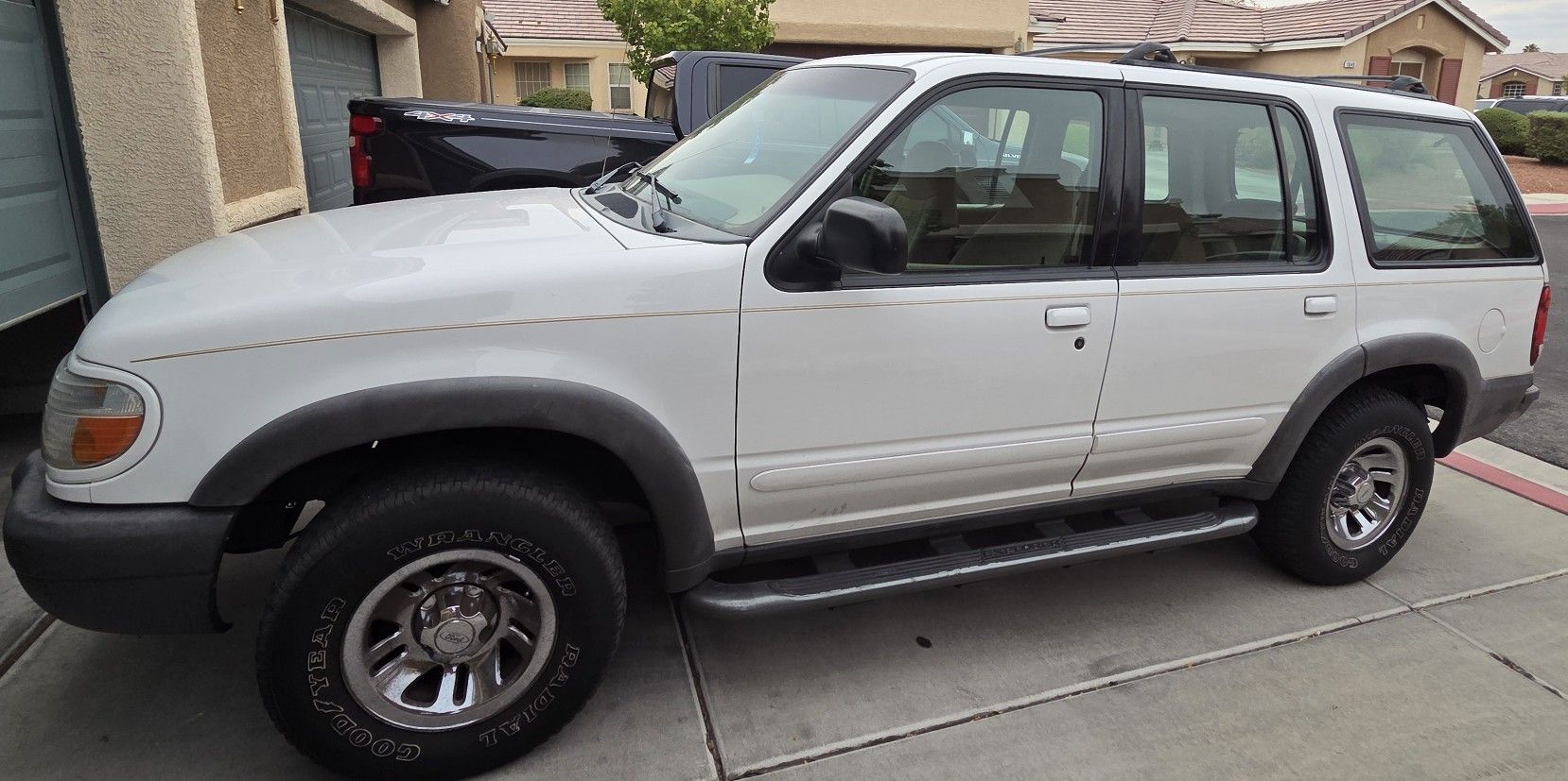1999 Ford Explorer for Sale in North Las Vegas, NV - OfferUp