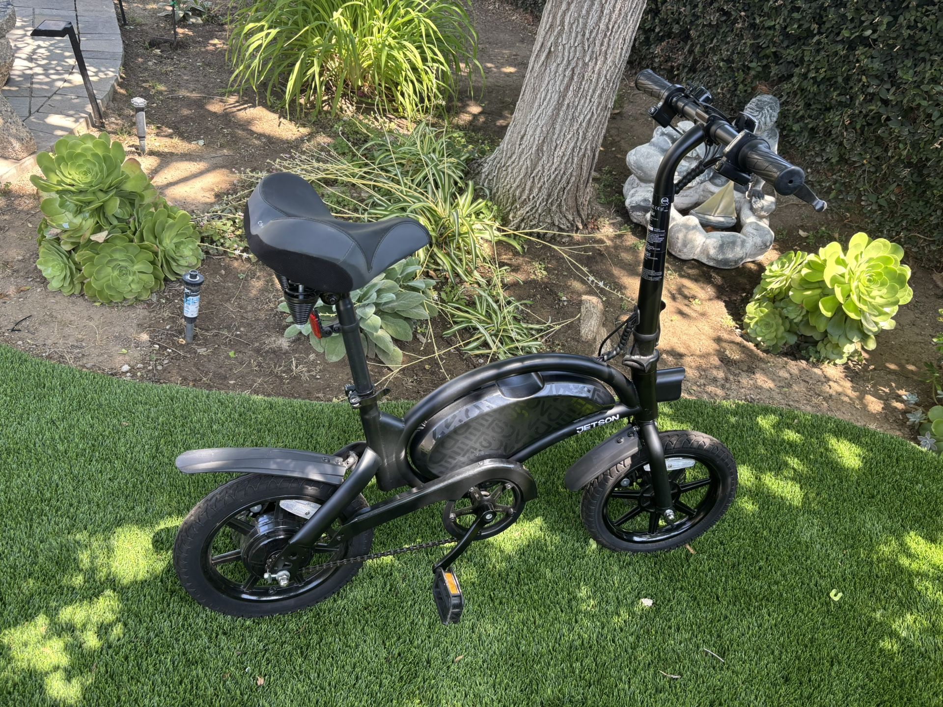 Two Jetson electric bikes for Sale in Placentia, CA - OfferUp