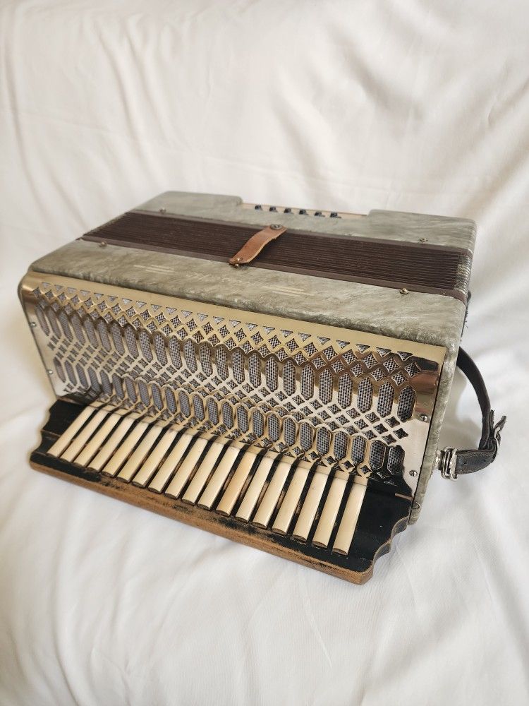 Garmon Accordion Kazan Garmonika Qarmon Garmoni Garmoshka Vintage ...