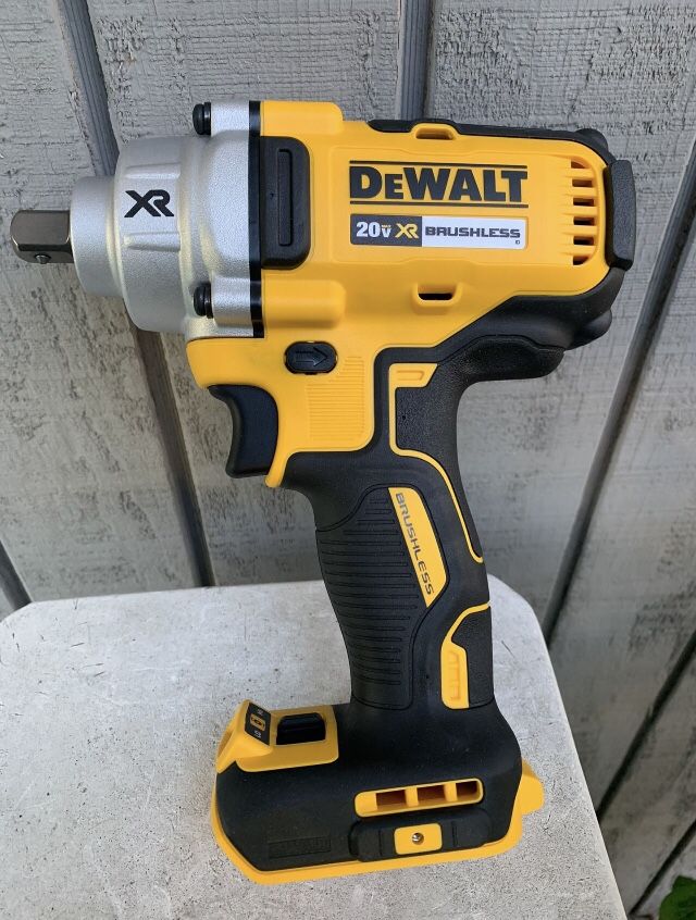 DEWALT DCF894 1/2 IMPACT WRENCH BRUSHLESS for Sale in Normandy Park, WA ...