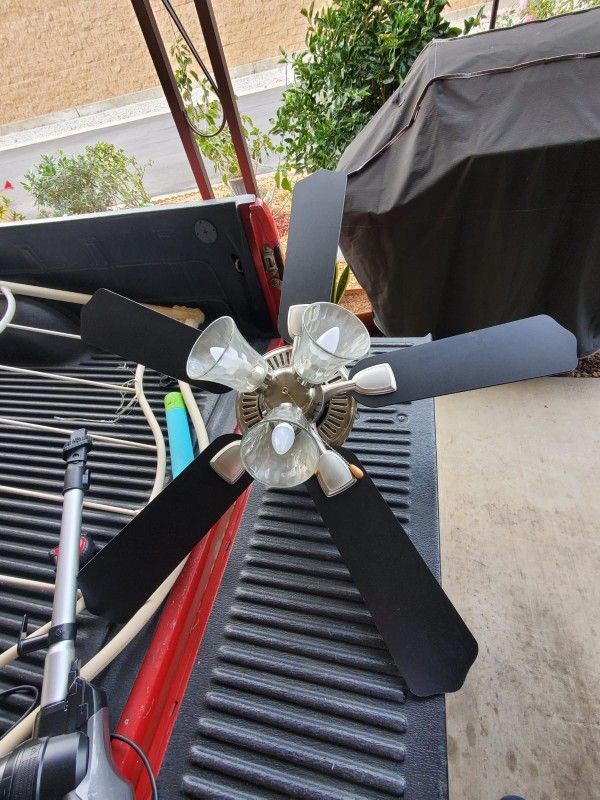 Ceiling Fan for Sale in Corona, CA - OfferUp