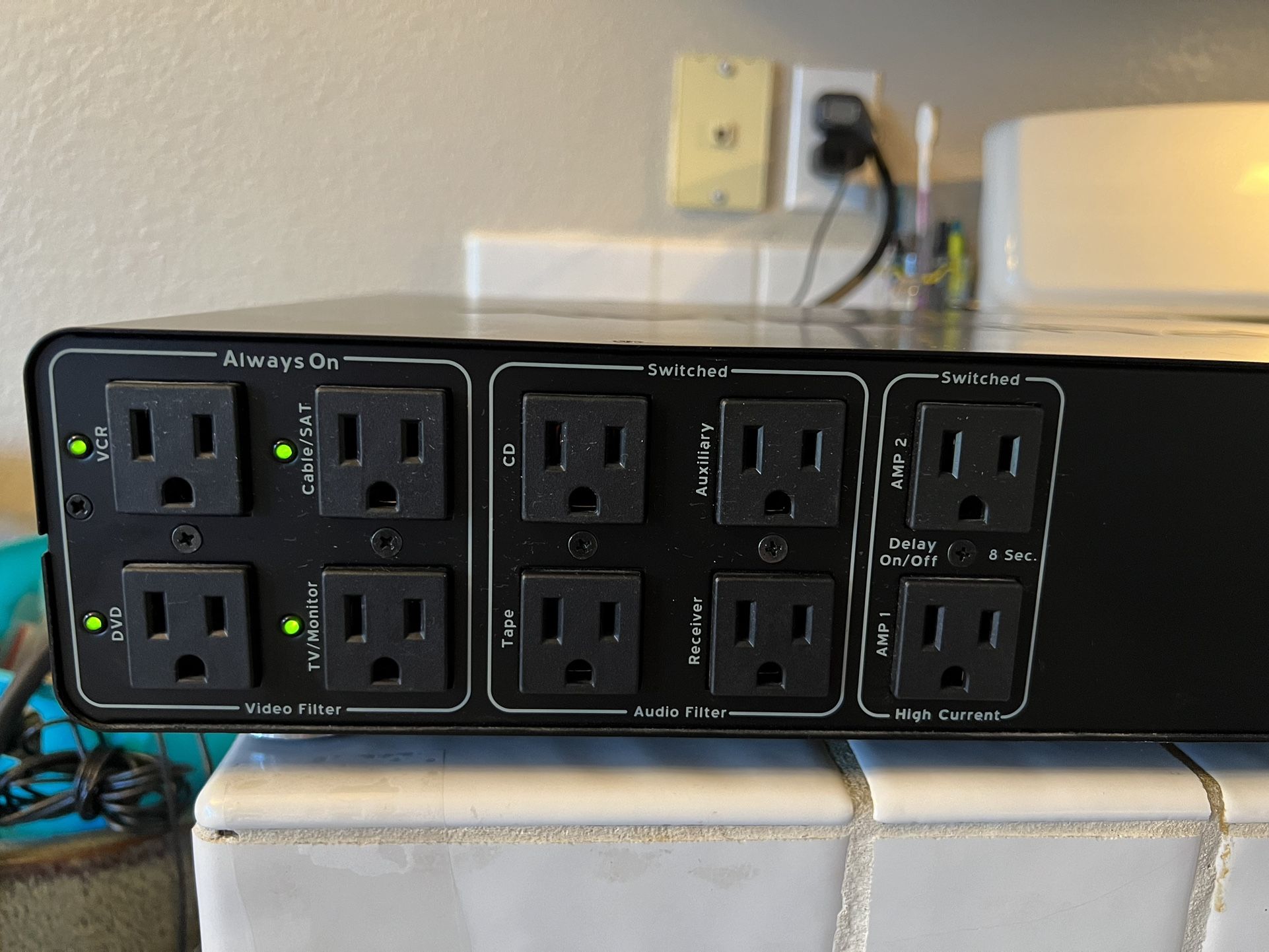 Belkin AP21100-12 Pure AV Home Theater Power Console Conditioner 11 ...