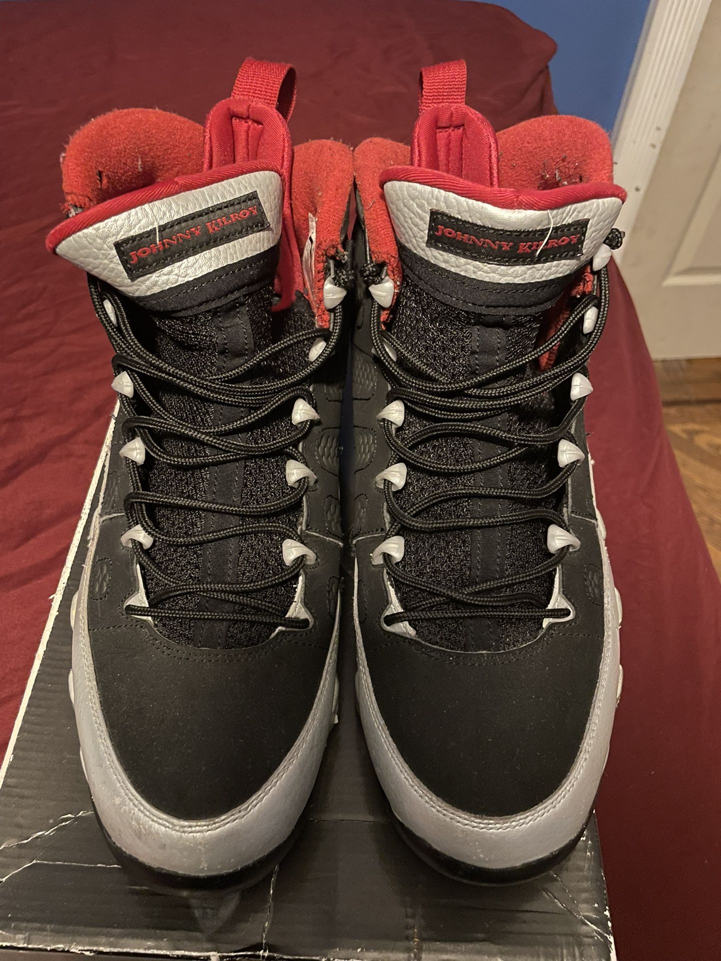 Retro 9 Kilroy