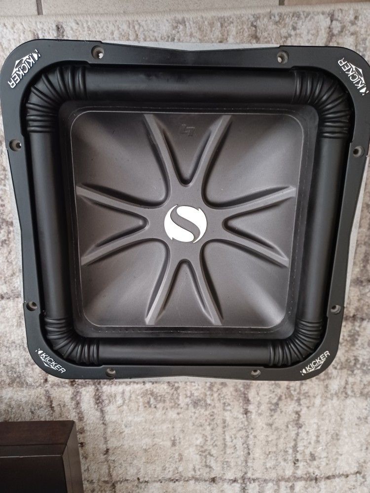 L7 15 In 6 Cubic Foot Box