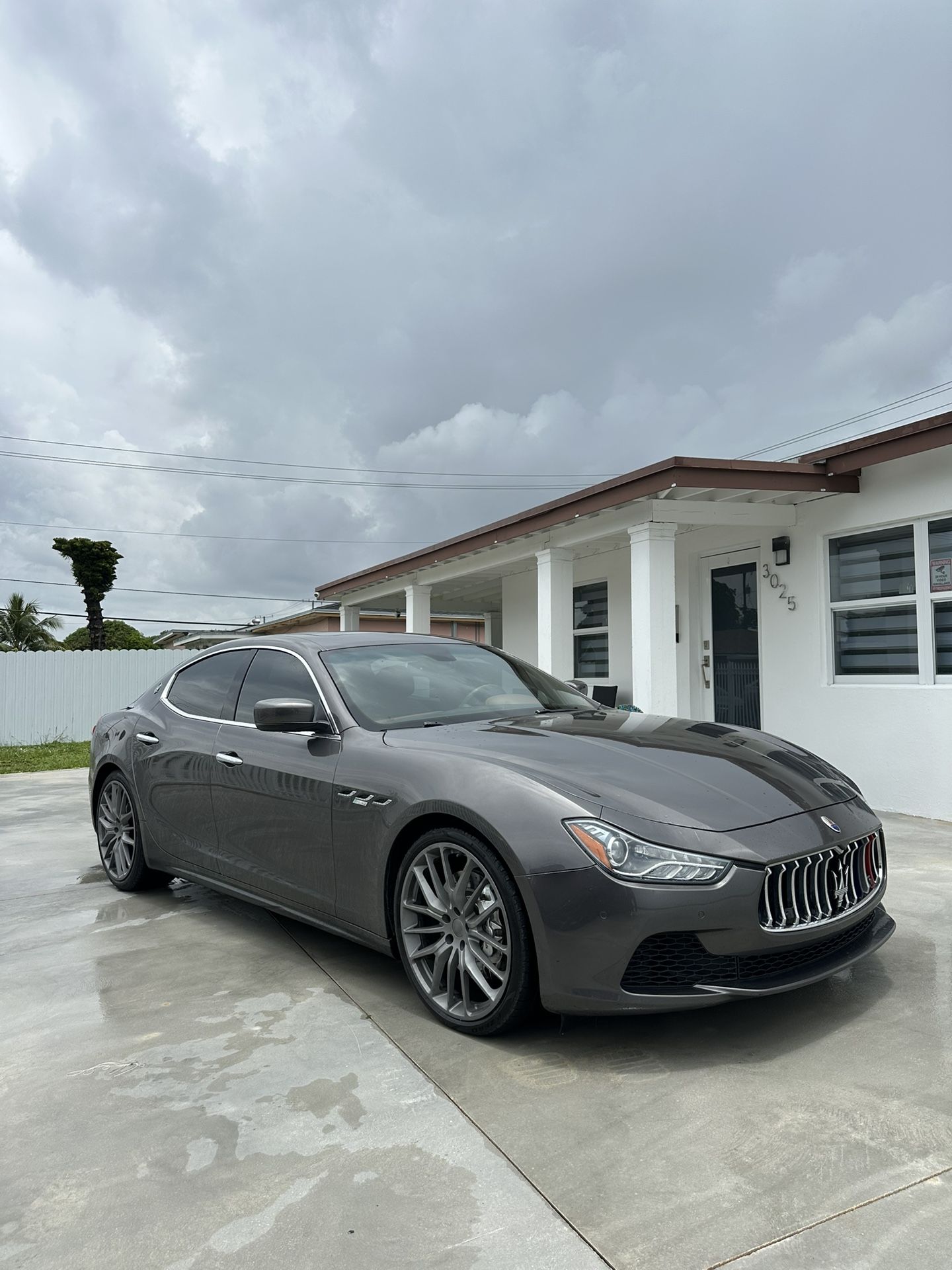 maserati ghibli ( private owner ) maserati porsche mercedes benz bmw ...