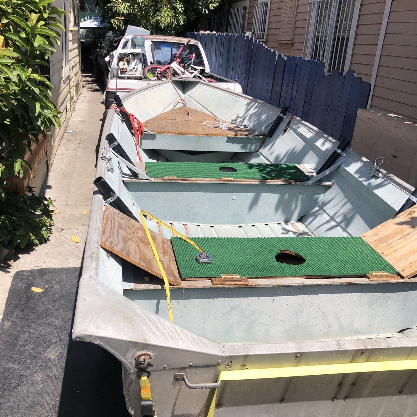 Valco 14ft aluminum boat With Motor for Sale in Long Beach, CA - OfferUp