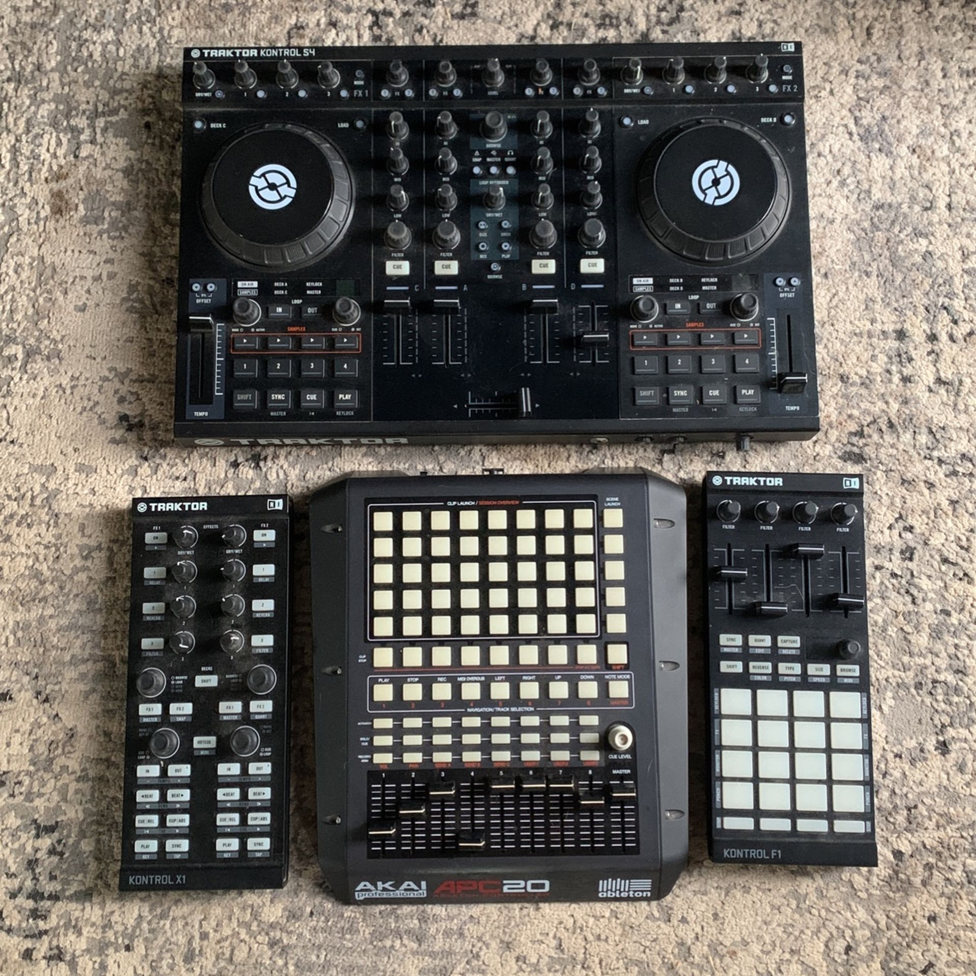 Traktor F1 And S4