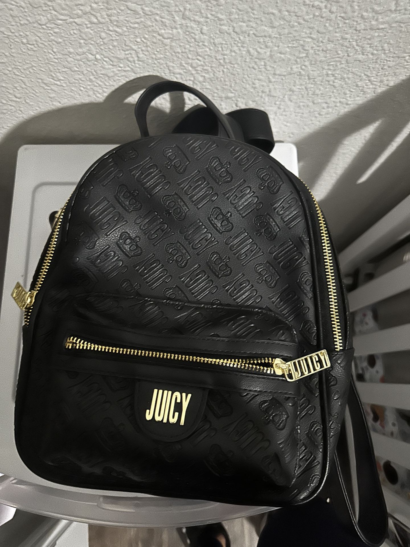 Juicy Purse And Backpack for Sale in San Antonio, TX - OfferUp