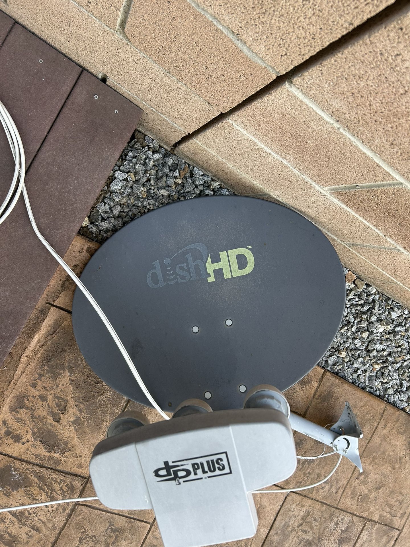 Dish HD Satellite Dish with cable for Sale in Tustin, CA - OfferUp