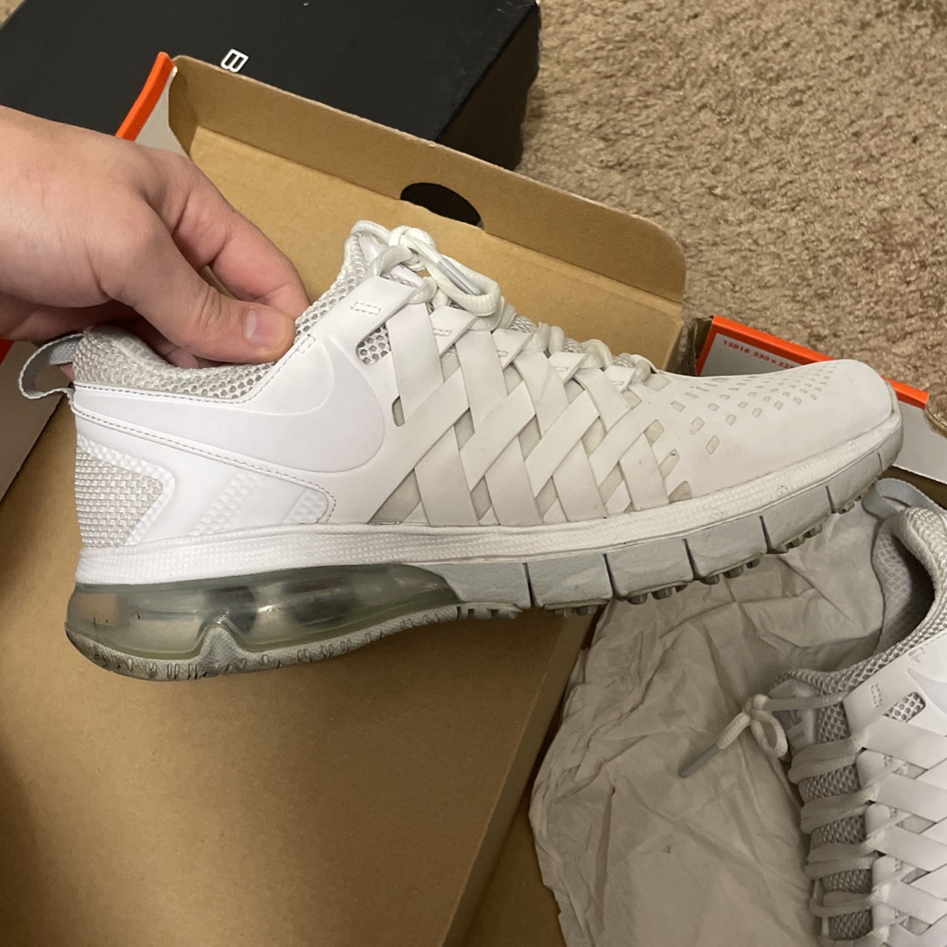 Finger Trap Shoes