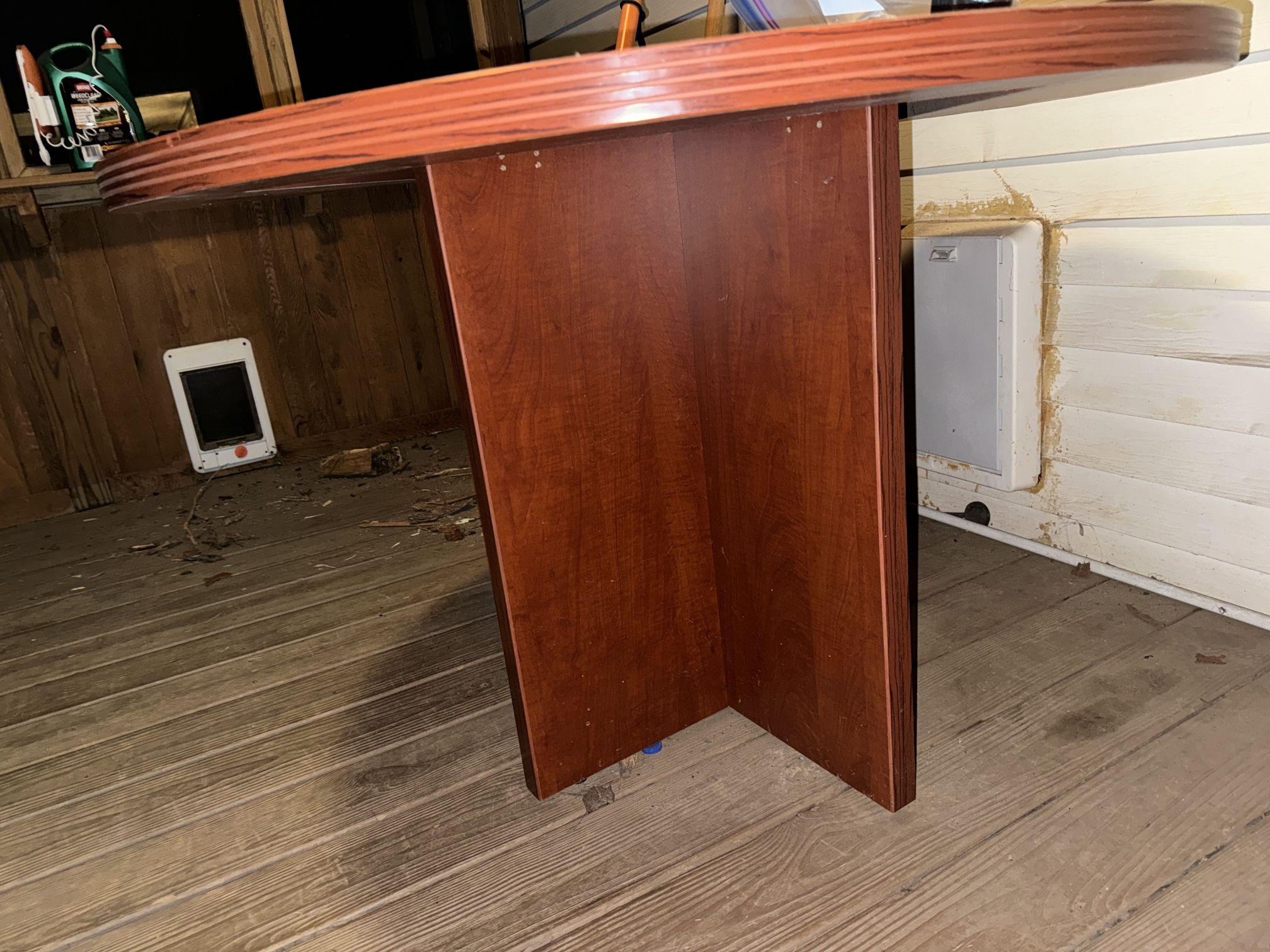 Sturdy Round Wooden Table. for Sale in Peachtree Corners, GA - OfferUp