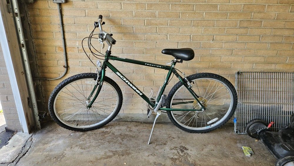 Schwinn Frontier 26" Bike for Sale in Lake Barrington, IL - OfferUp