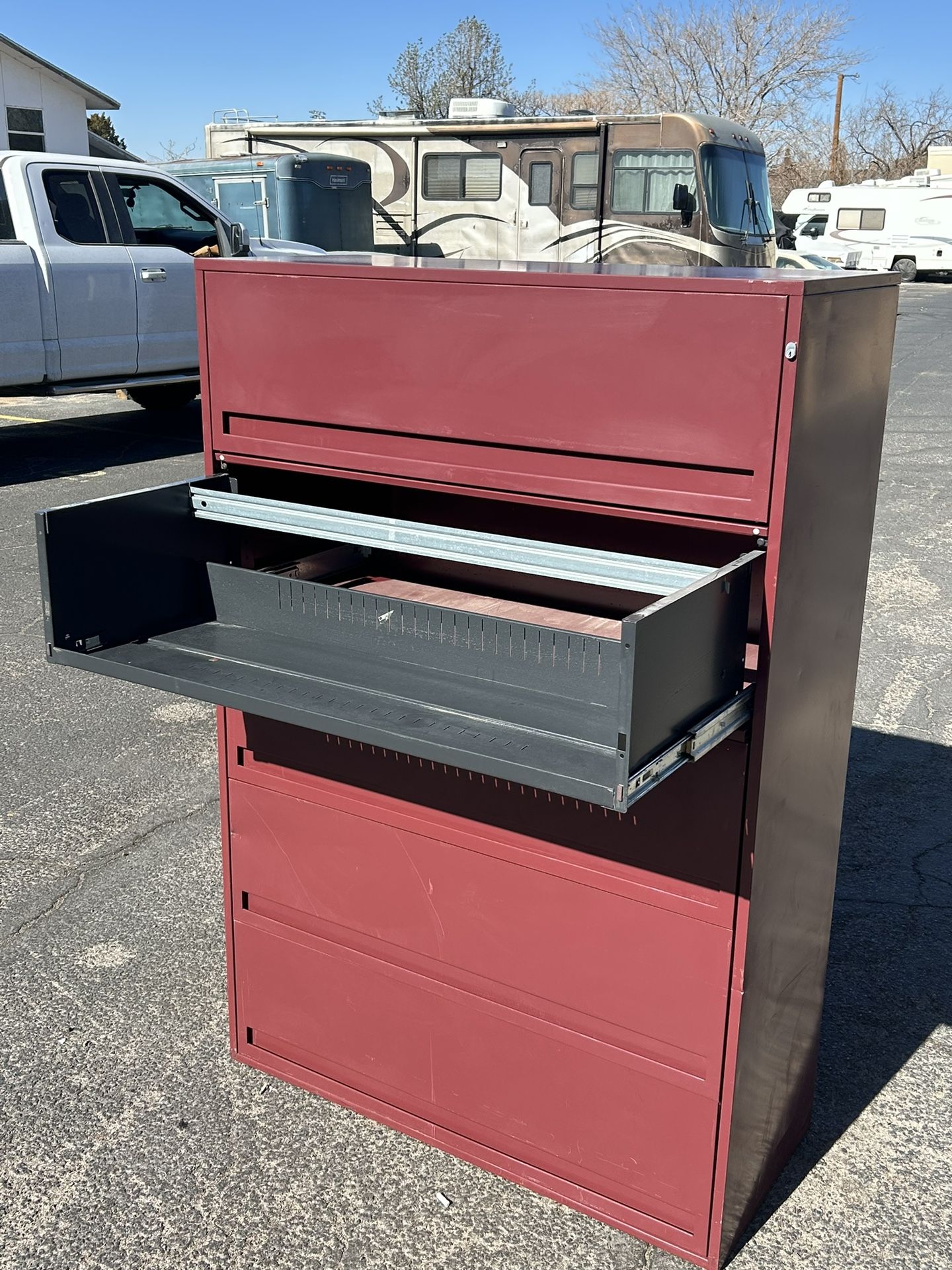 5 Drawer Metal File/Tool/Storage Cabinet- $65 Firm for Sale in El Paso ...