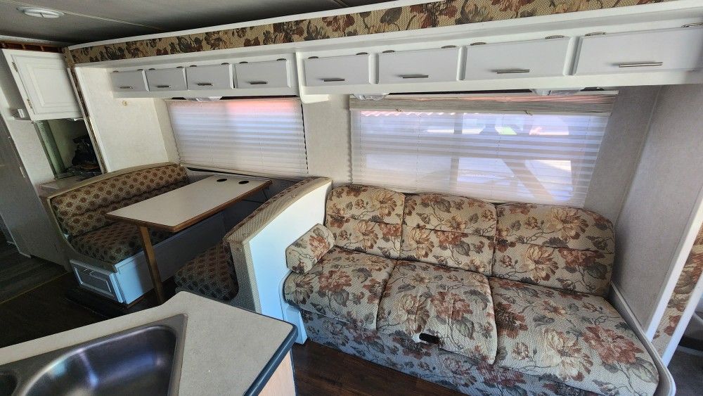 2000 Georgetown Forest River M-325s for Sale in Las Vegas, NV - OfferUp