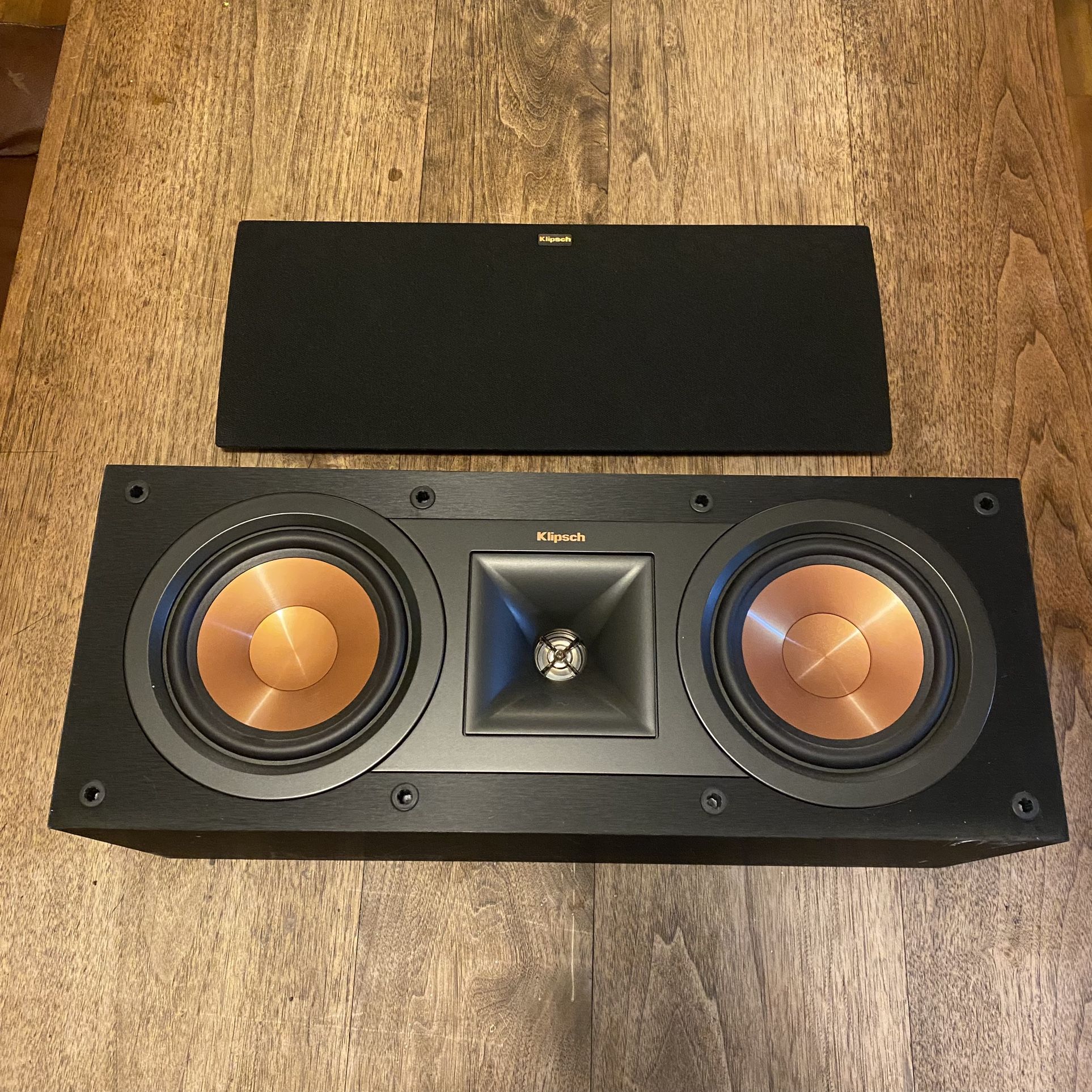 Klipsch R-25C Center Reference Speaker for Sale in Seattle, WA - OfferUp