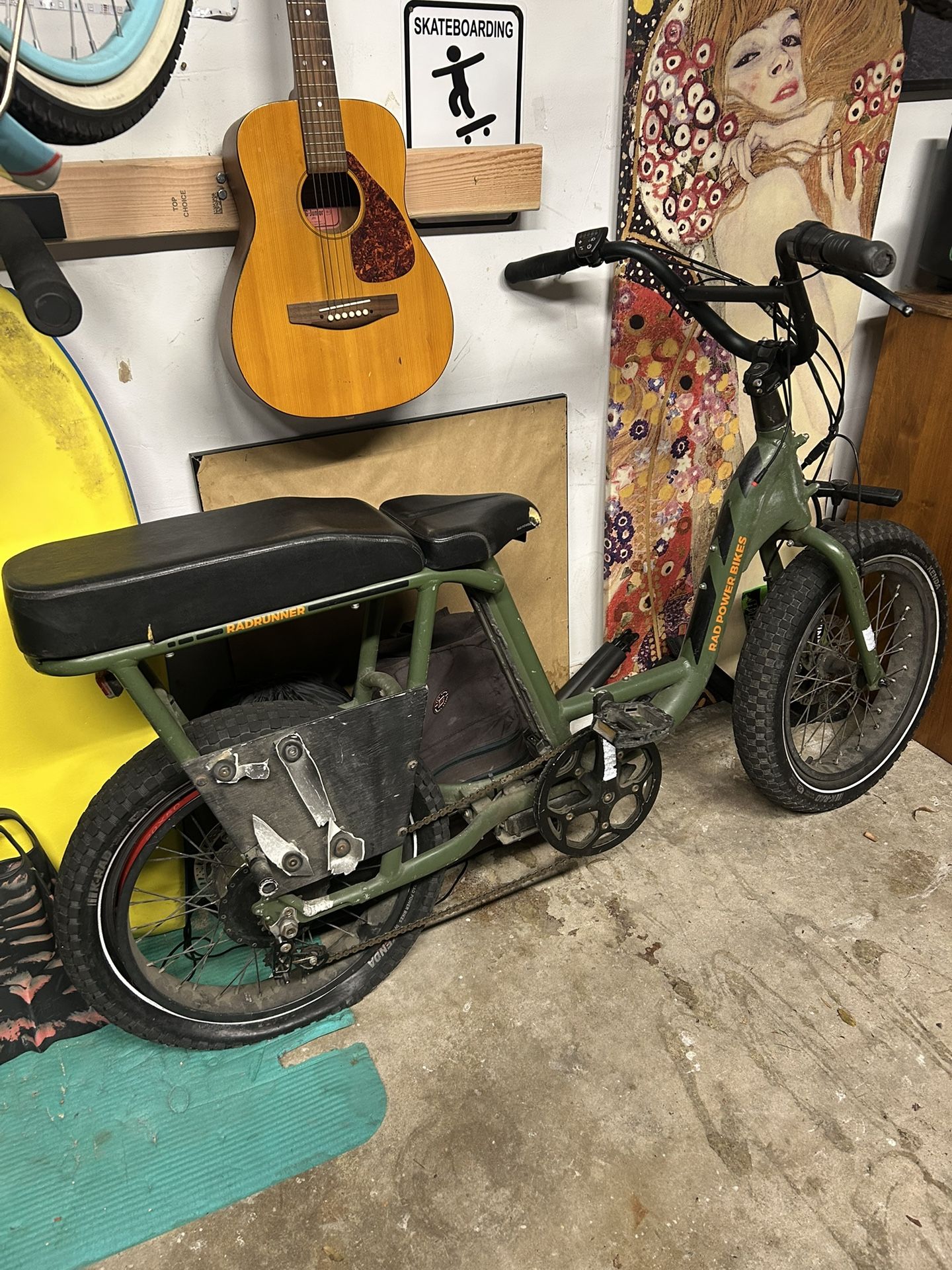 Rad Runner Electric Bike for Sale in Long Beach, CA - OfferUp