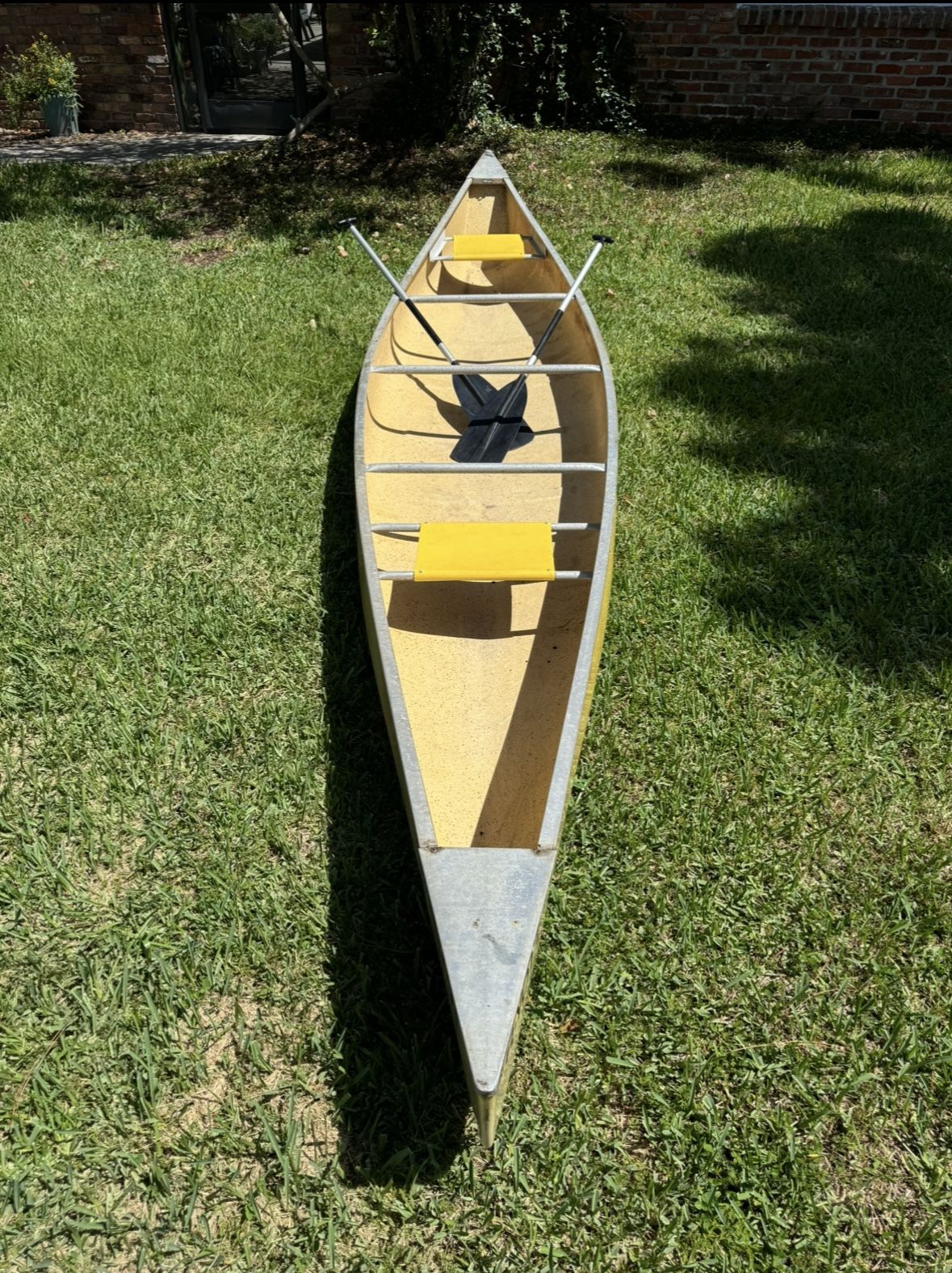 16 Foot Mohawk Canoe for Sale in St. Petersburg, FL - OfferUp