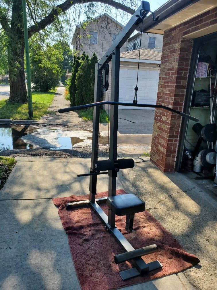 PARABODY LAT-PULL EXCELLENT CONDITION COME WITH THE 1 BAR SHOWN ...