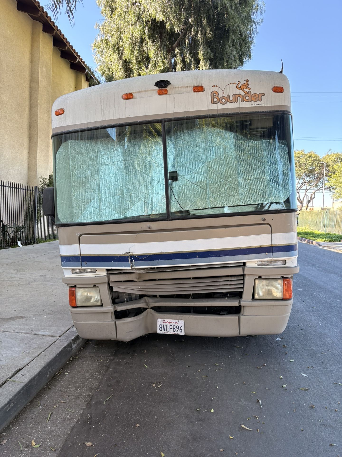 1998 Chevy Bounder for Sale in Los Angeles, CA - OfferUp