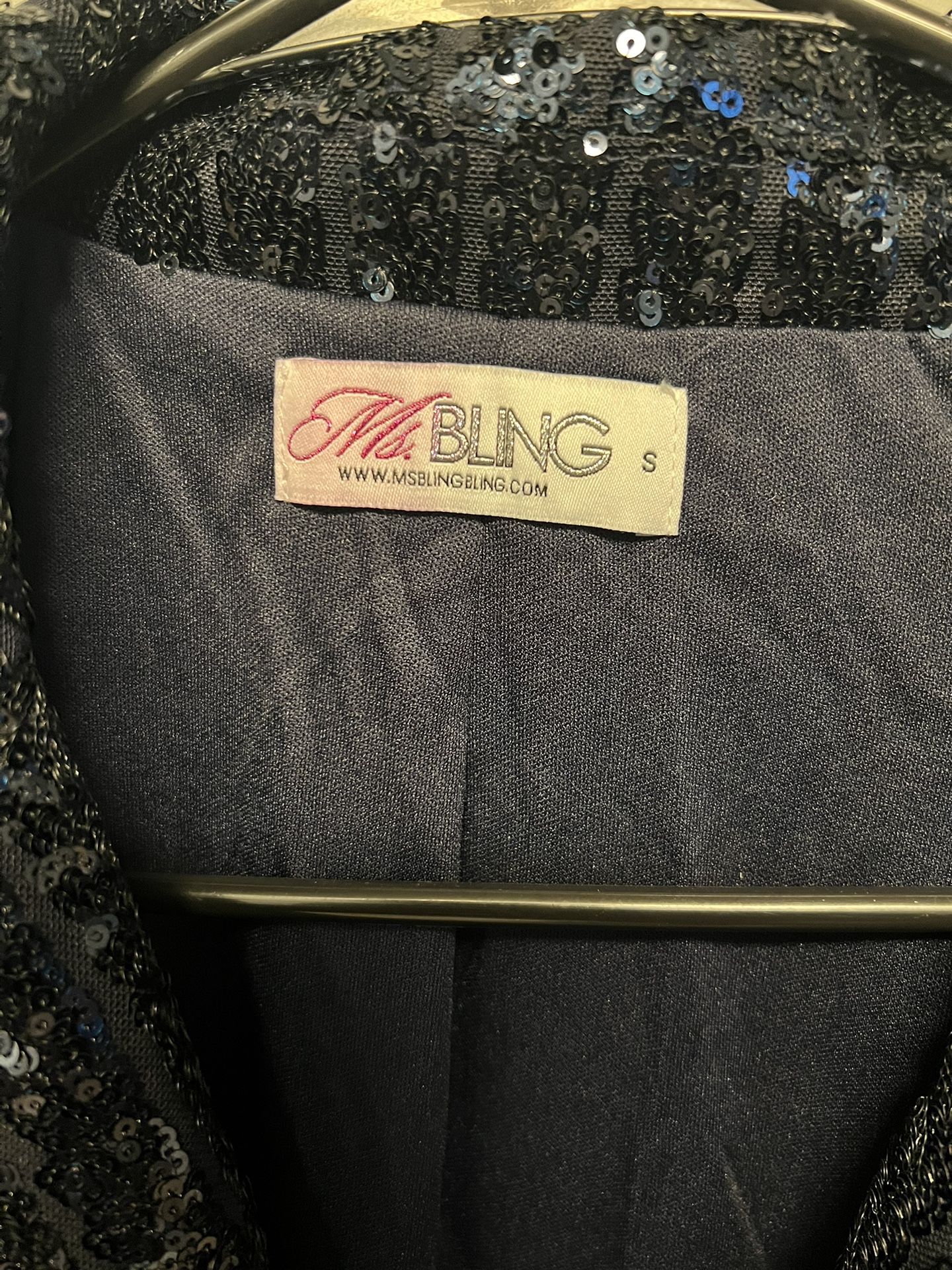 Mr.Bling Amazing Women Navy Blue Set for Sale in Columbus, OH - OfferUp