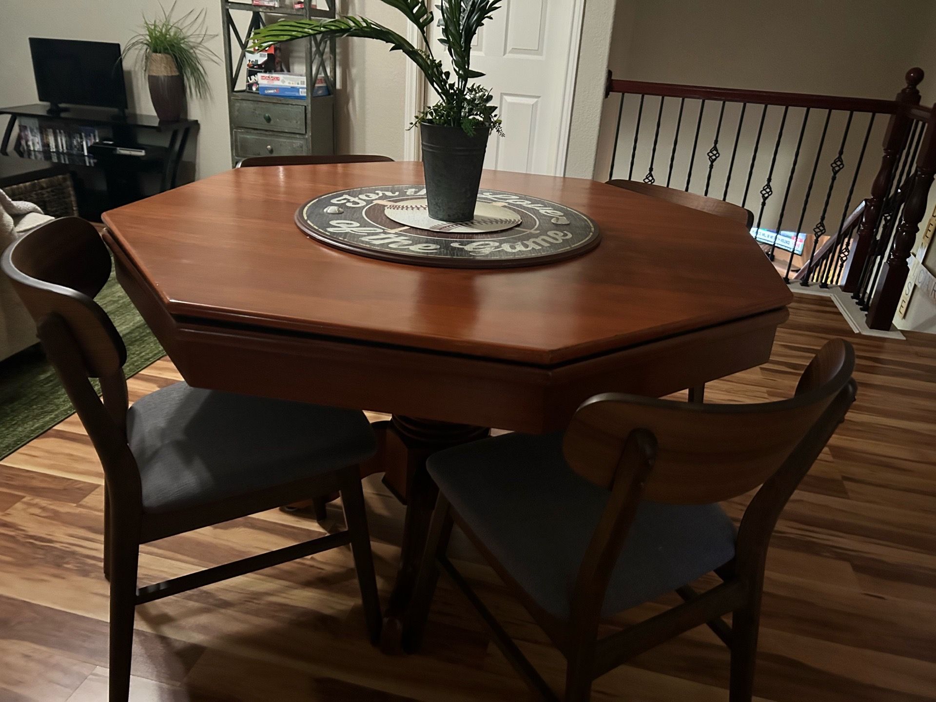 Poker table for Sale in San Antonio, TX - OfferUp