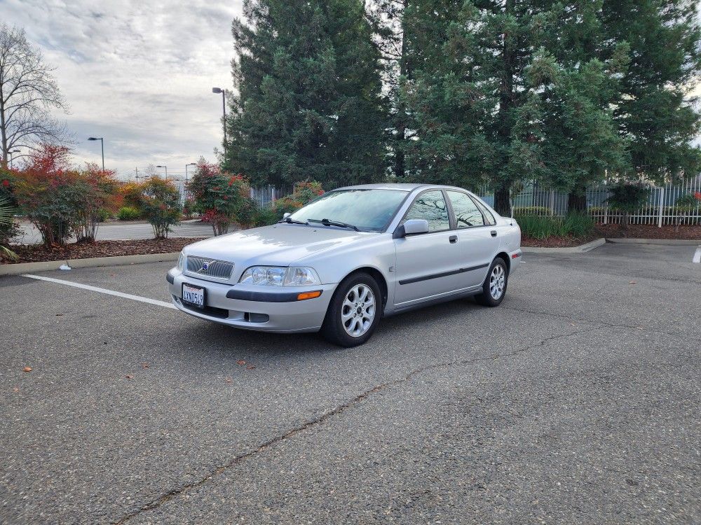 2002 Volvo S40 for Sale in Sacramento, CA - OfferUp