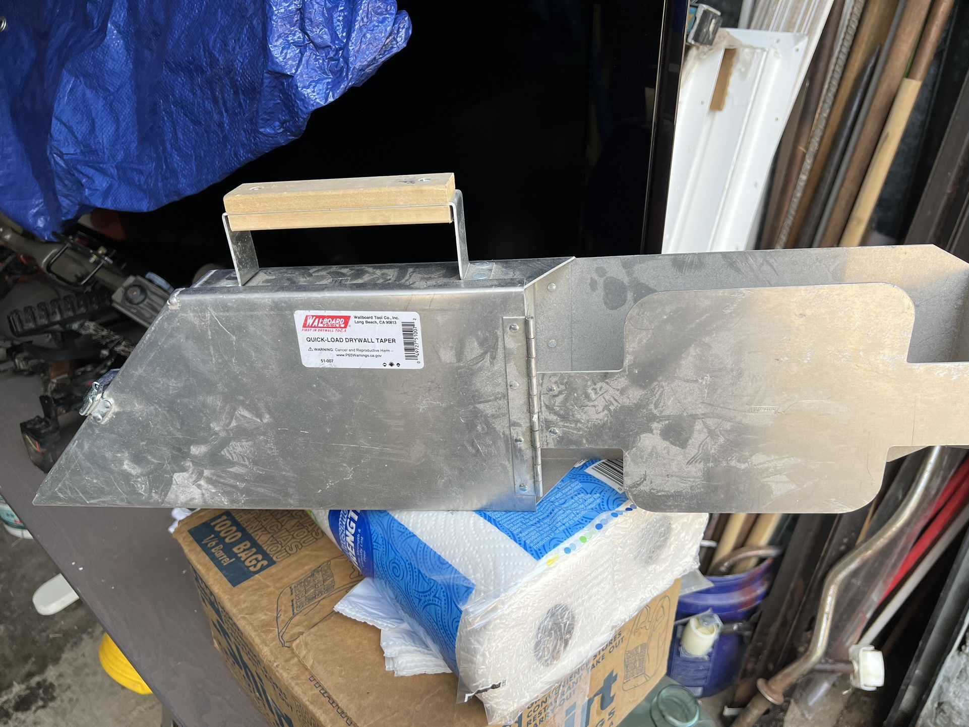 Wal-Board Tools Quick Load Drywall Taper 8-3/4 in Holds up to 500 ft ...