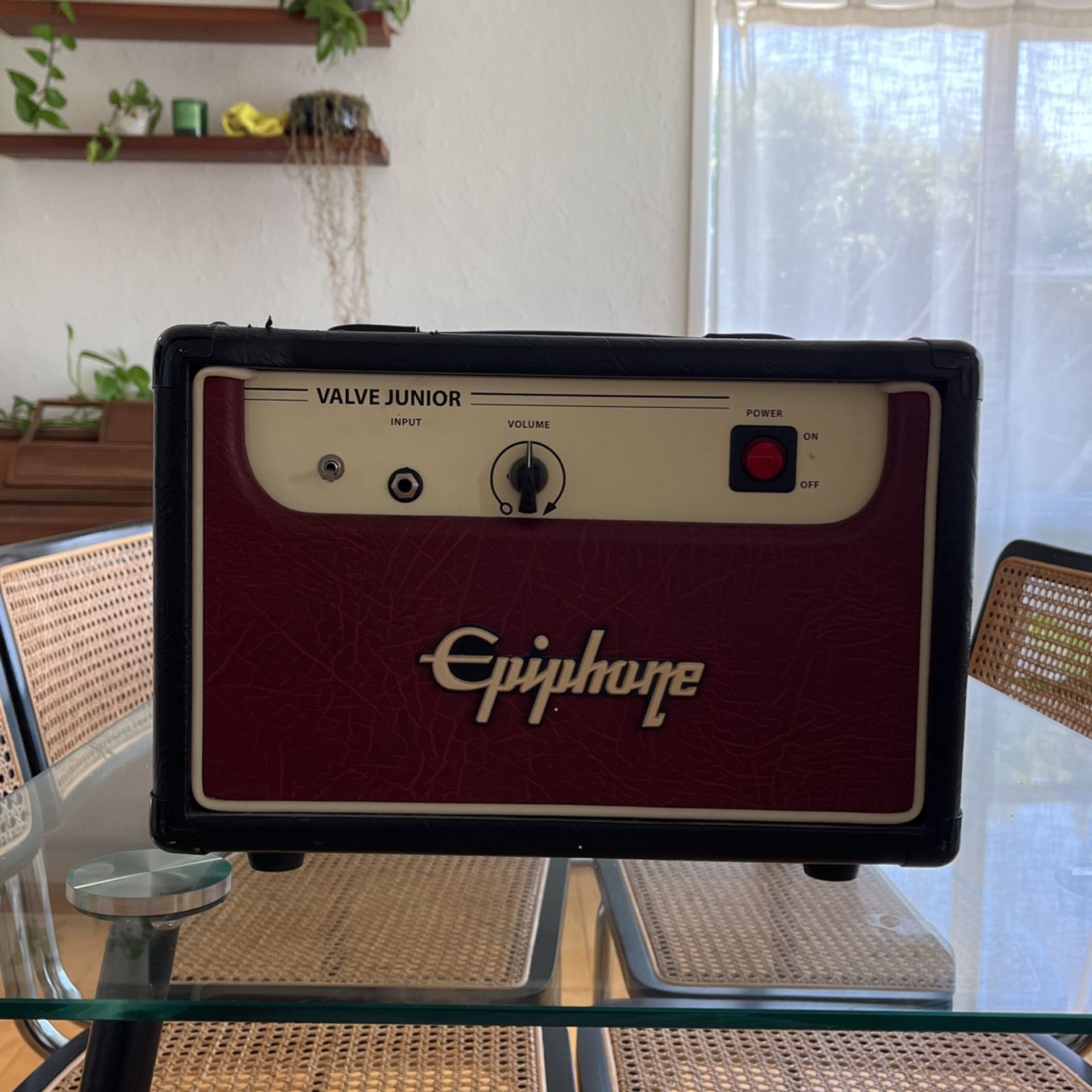 Epipphone Valve Junior Tube Amp Head for Sale in Los Angeles, CA - OfferUp