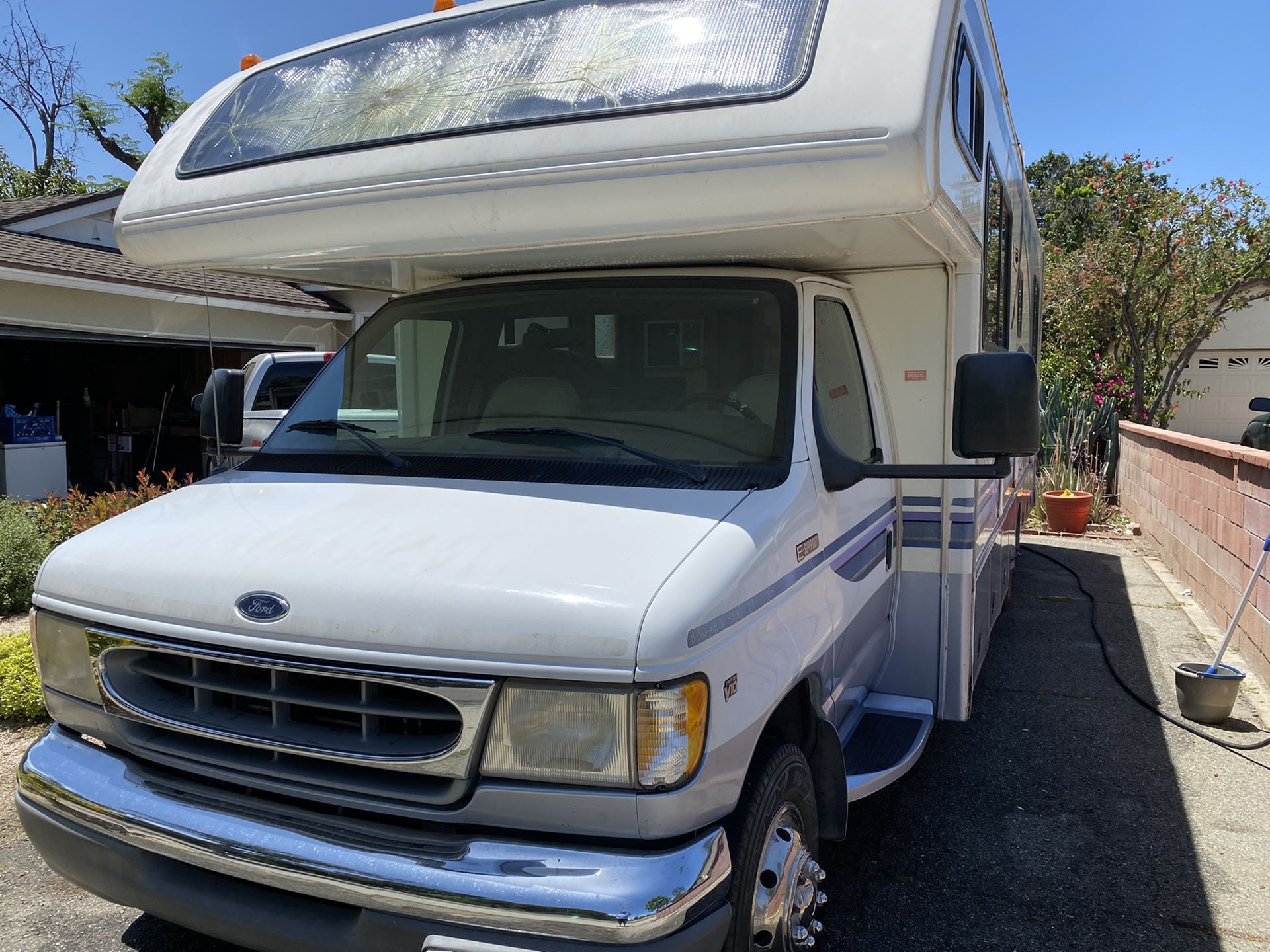 1998 Conquest Classic by Gulf Stream - Class C for Sale in Claremont ...