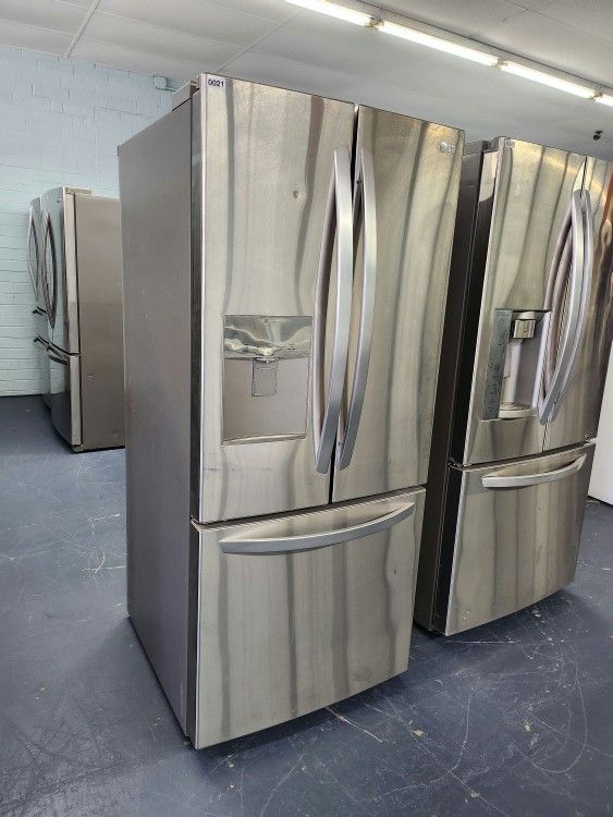 LG Ice maker inside Ref rigerator Frid ge Can Deli ver for Sale in ...