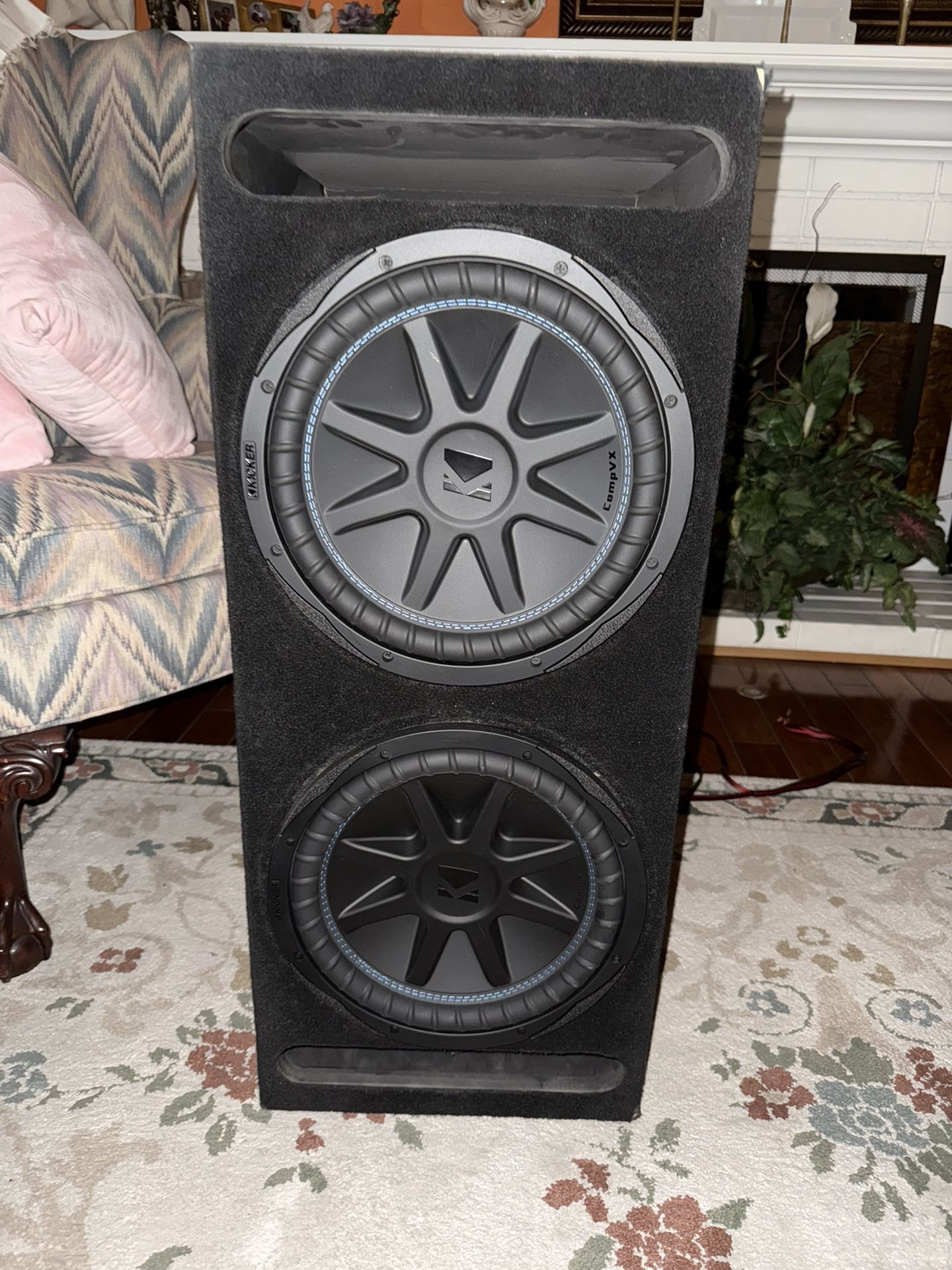 Two 12 Inch Kicker CVX for Sale in Grand Terrace, CA - OfferUp