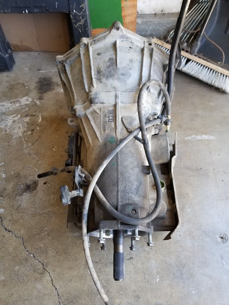 2003 Silverado 4l60e 4x4 transmission for Sale in Stockton, CA - OfferUp