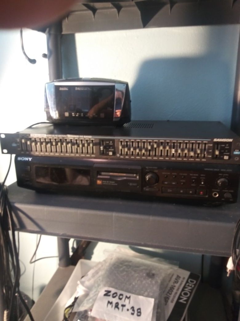 SAMSON Vintage Grapic Equalizer E30 Classic 2/3 Octave Design 2 channel ...