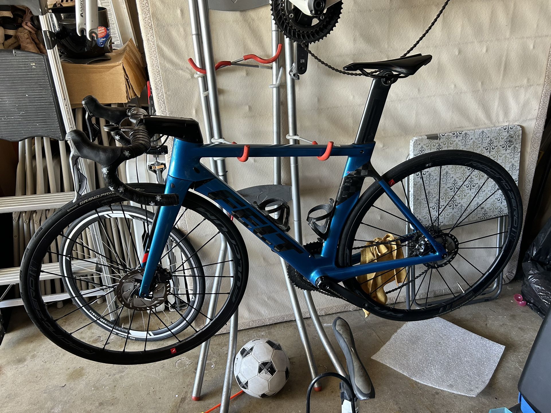 Felt Ar Di2 for Sale in Los Angeles, CA - OfferUp