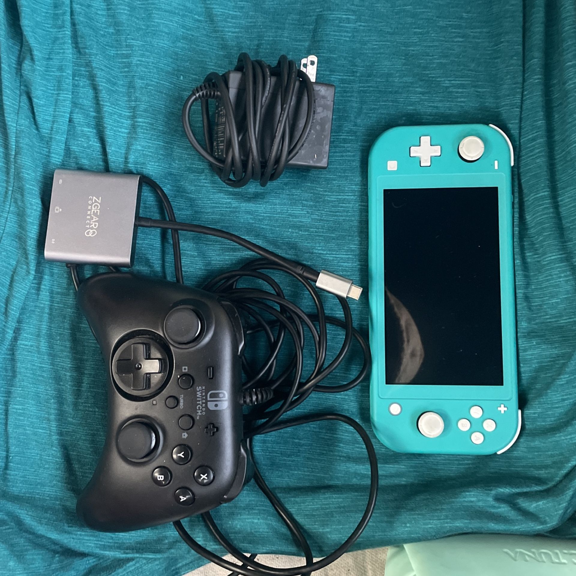SWITCH LITE, Pro Controller And USB C ADQPTER for Sale in Issaquah, WA ...